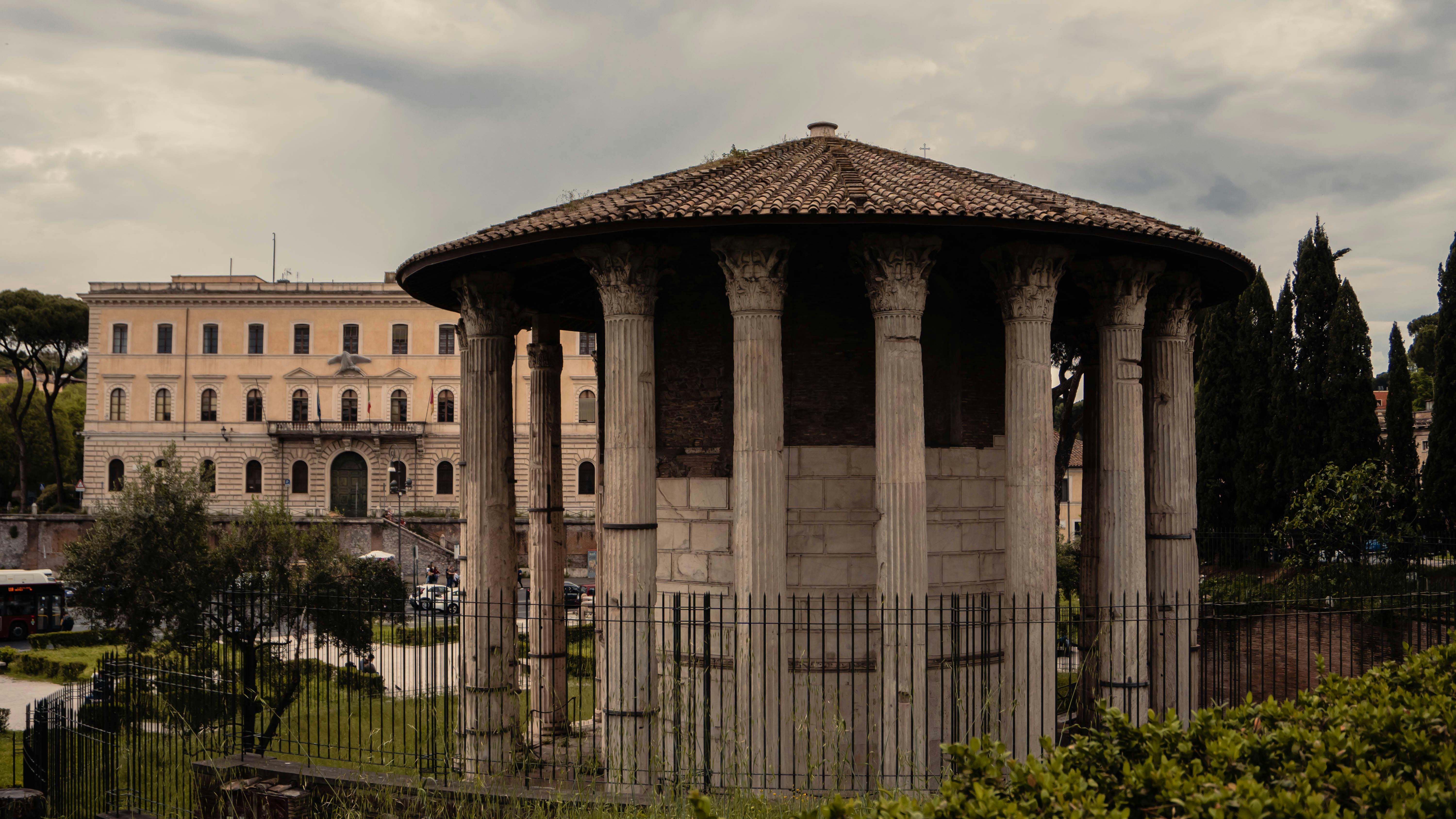 Hercules Temple In Rome Temple Of Hercules Victor Atlas Obscura