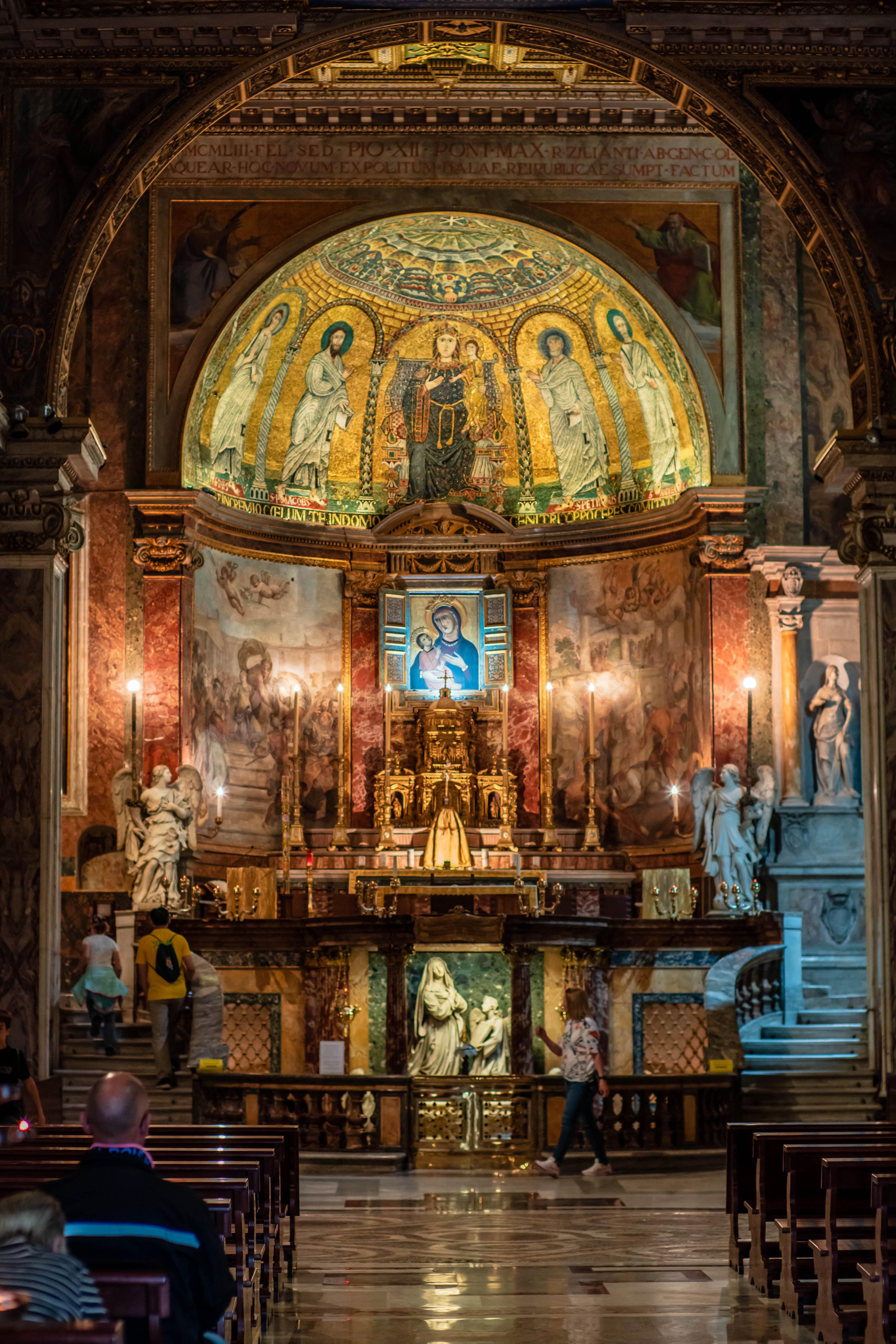 Altar Utu Photos, Download The BEST Free Altar Utu Stock Photos & HD Images