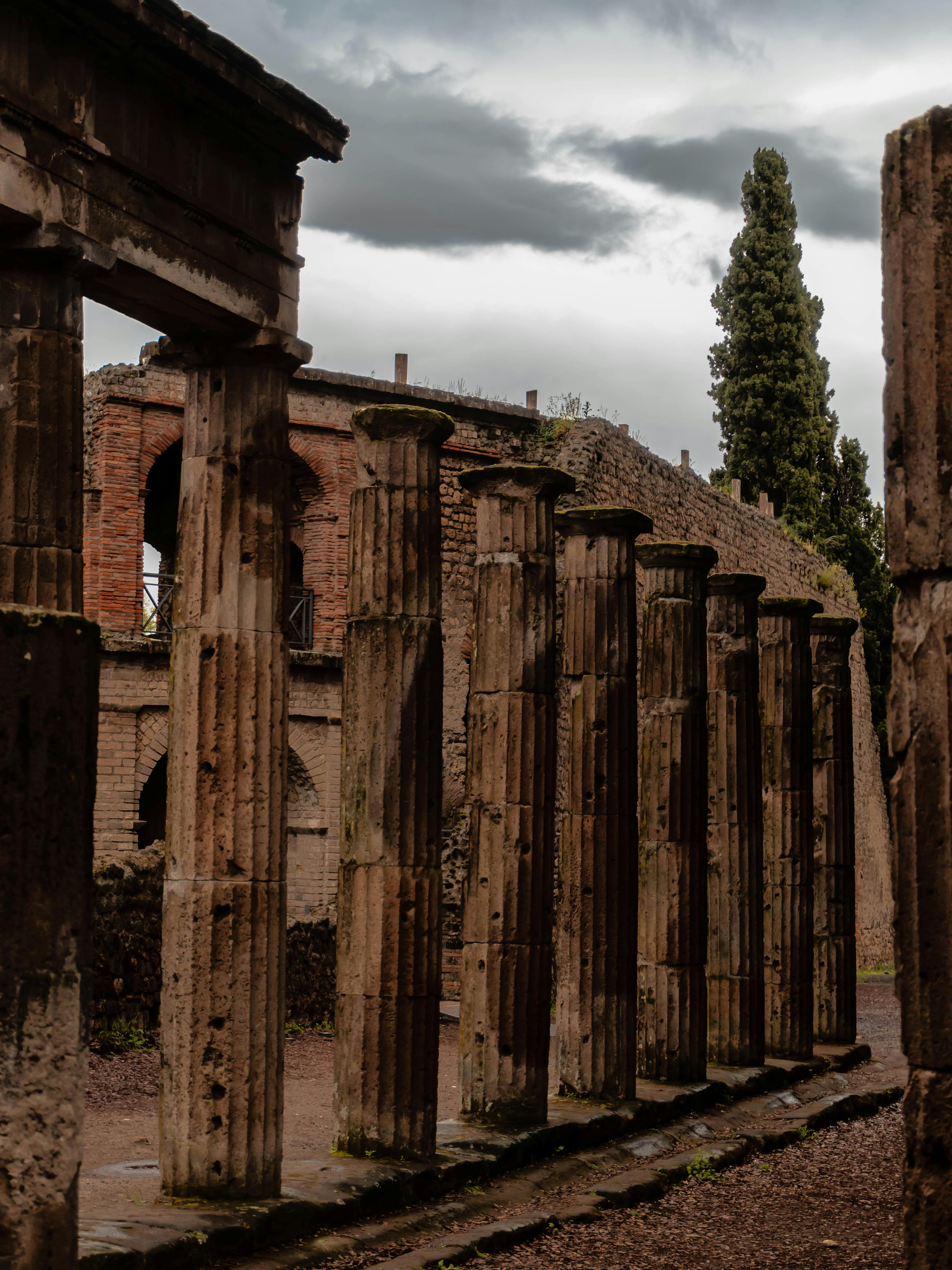 Colonnade in Ancient Ruins in Rome · Free Stock Photo