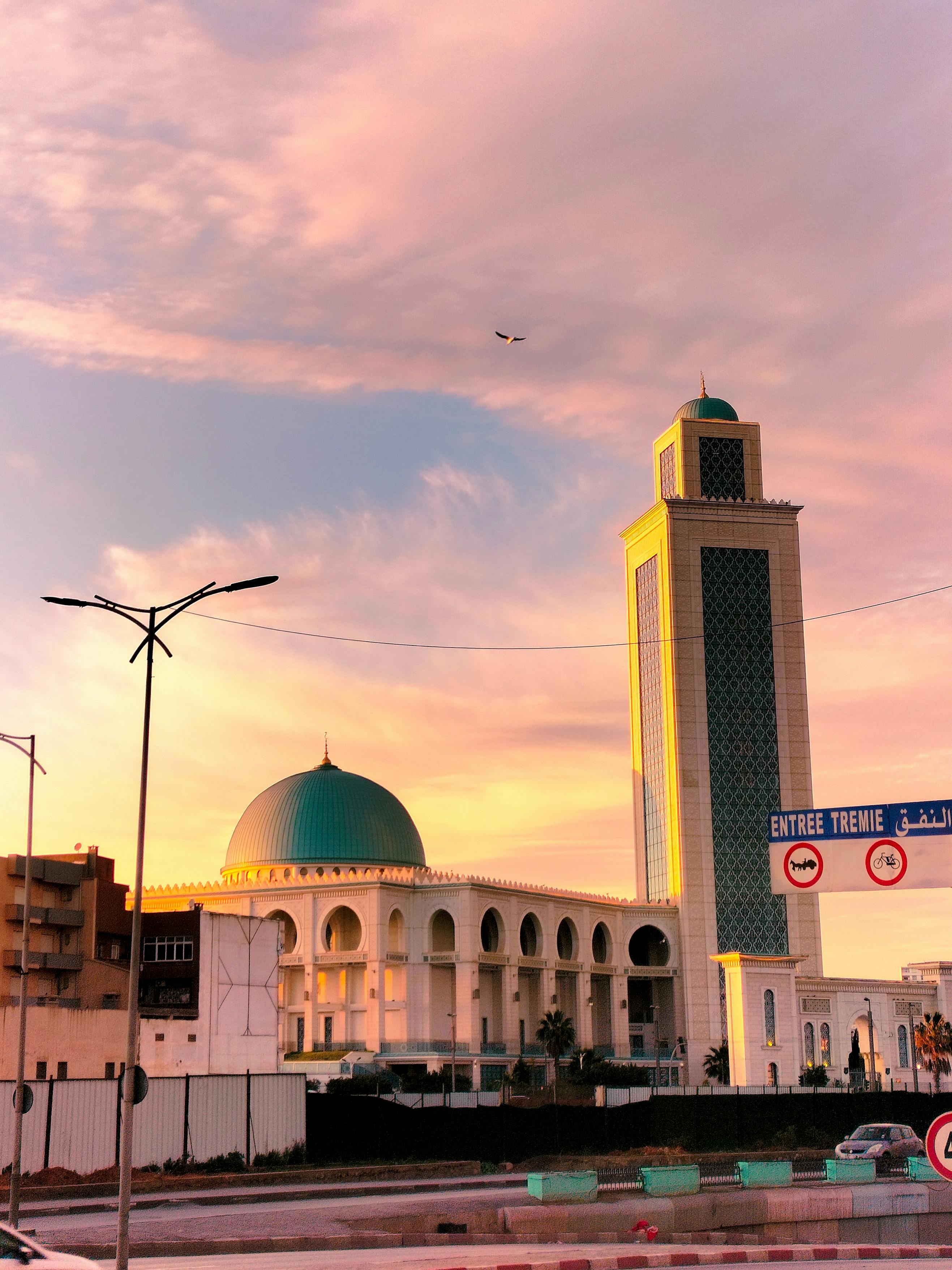 Abdelhamid Ben Badis Mosque in Oran · Free Stock Photo