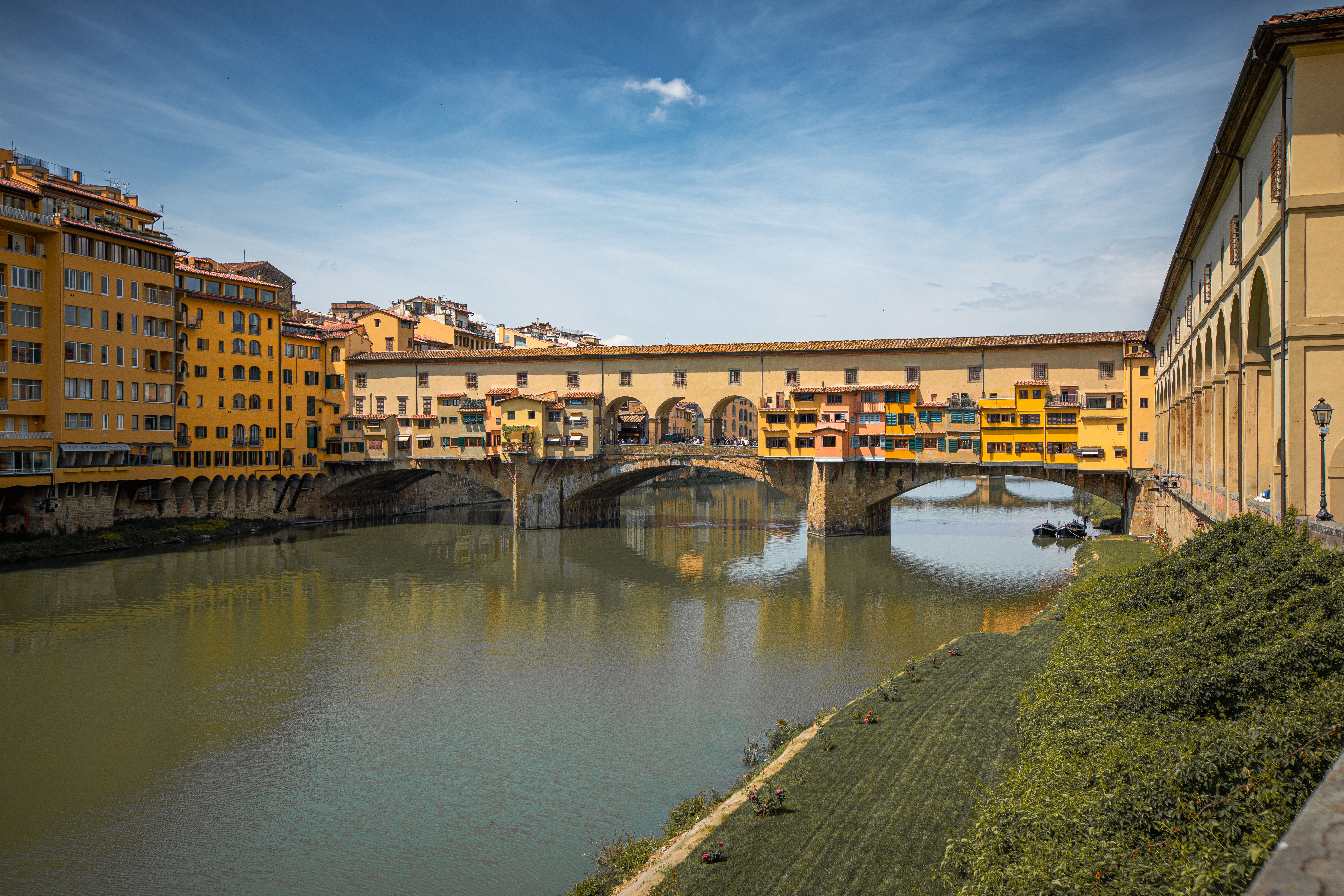 Ponte Vecchio Arch Bridge in Florence, Italy · Free Stock Photo