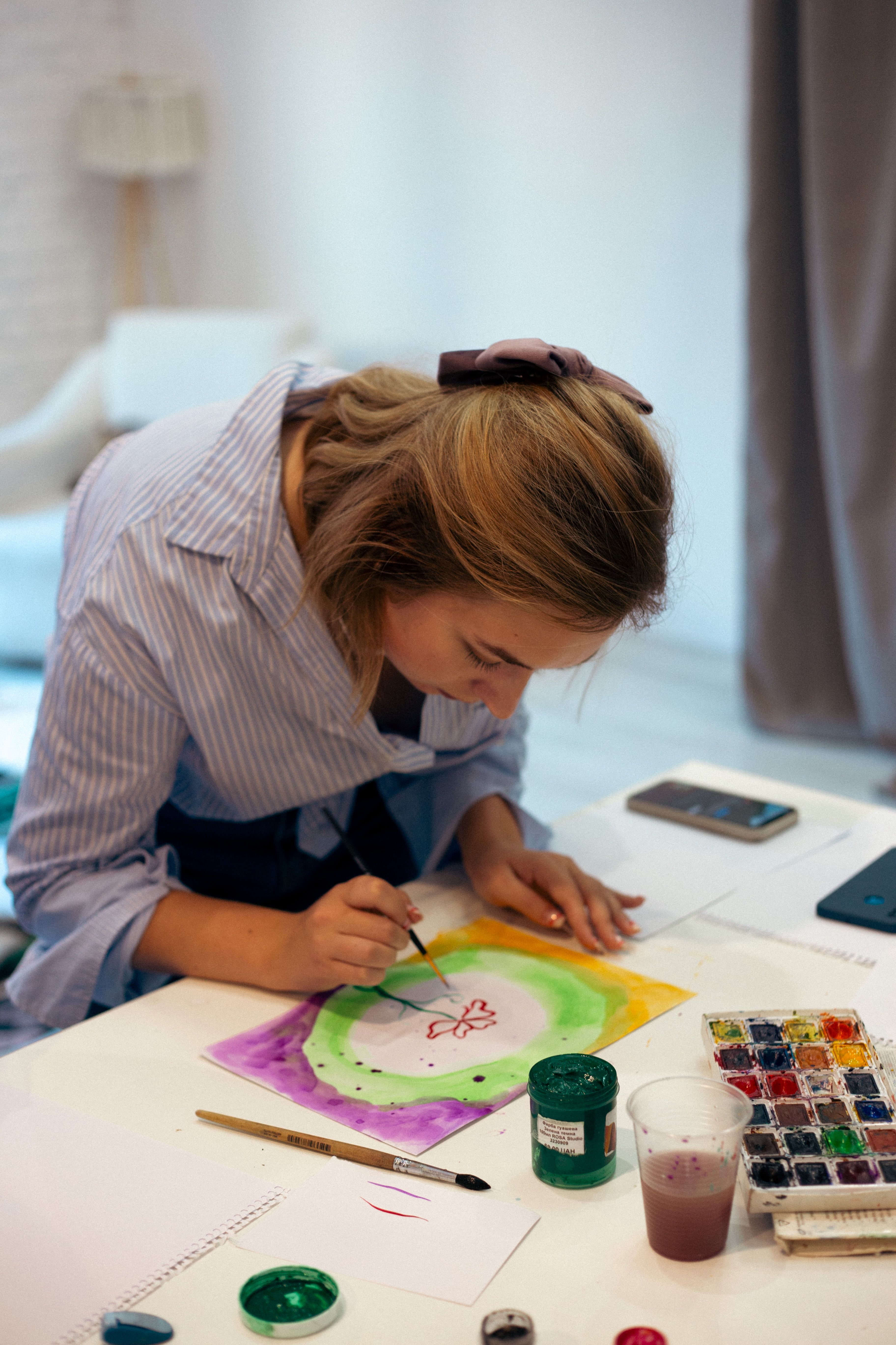 Woman Painting Photos, Download The BEST Free Woman Painting Stock ...