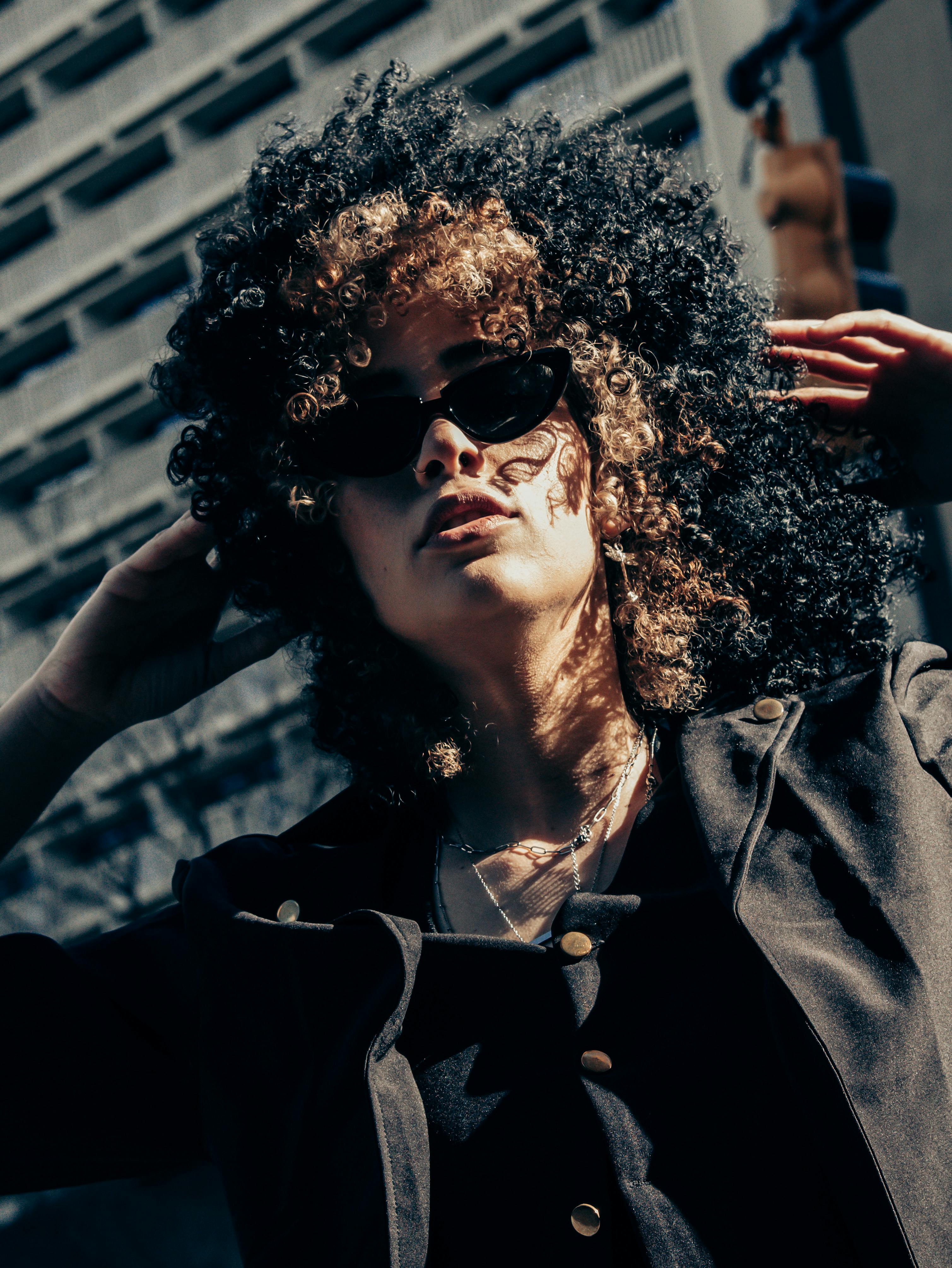 Girl Singer In Concert Photos, Download The BEST Free Girl Singer In ...