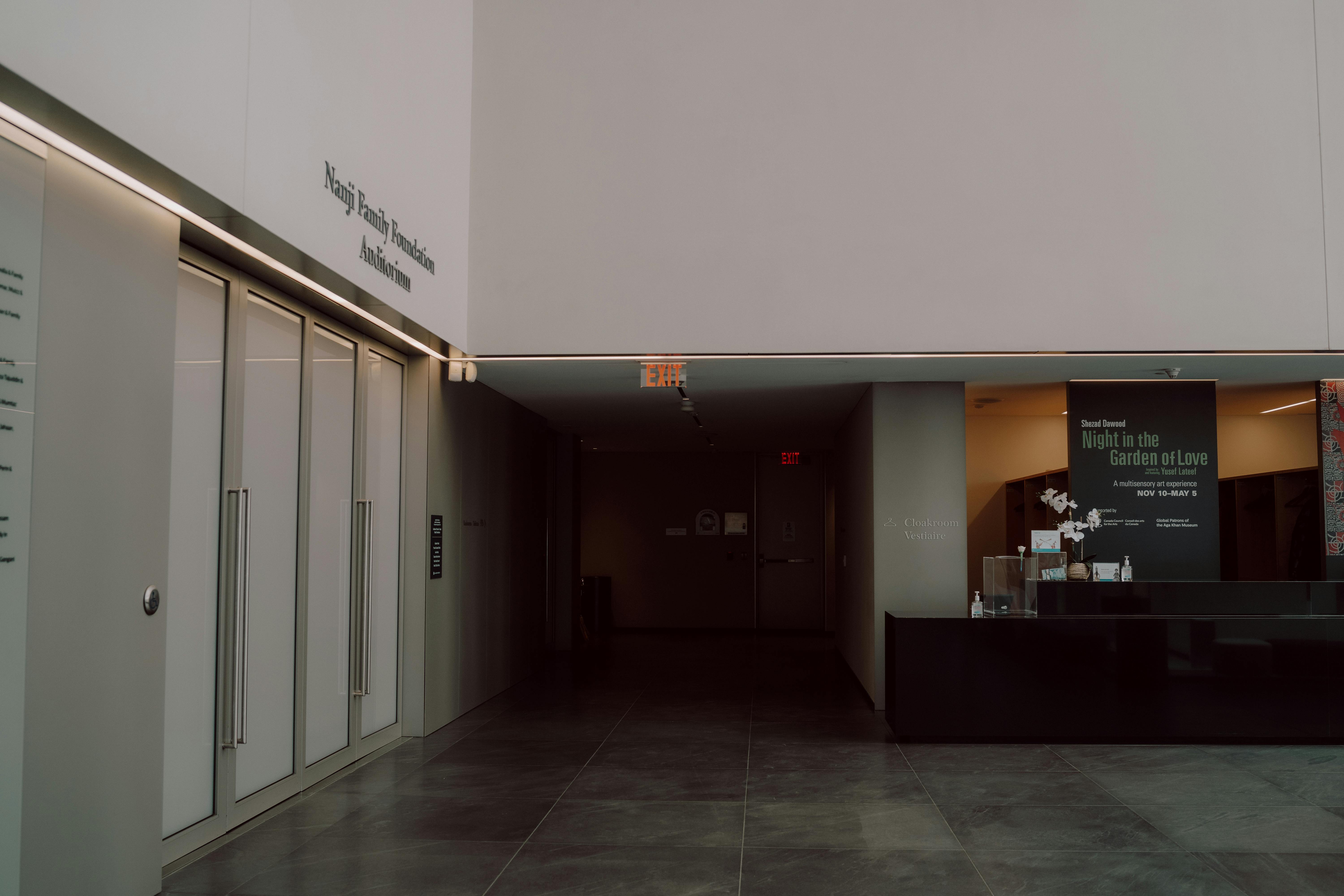 Family Museum Photos, Download The BEST Free Family Museum Stock Photos ...