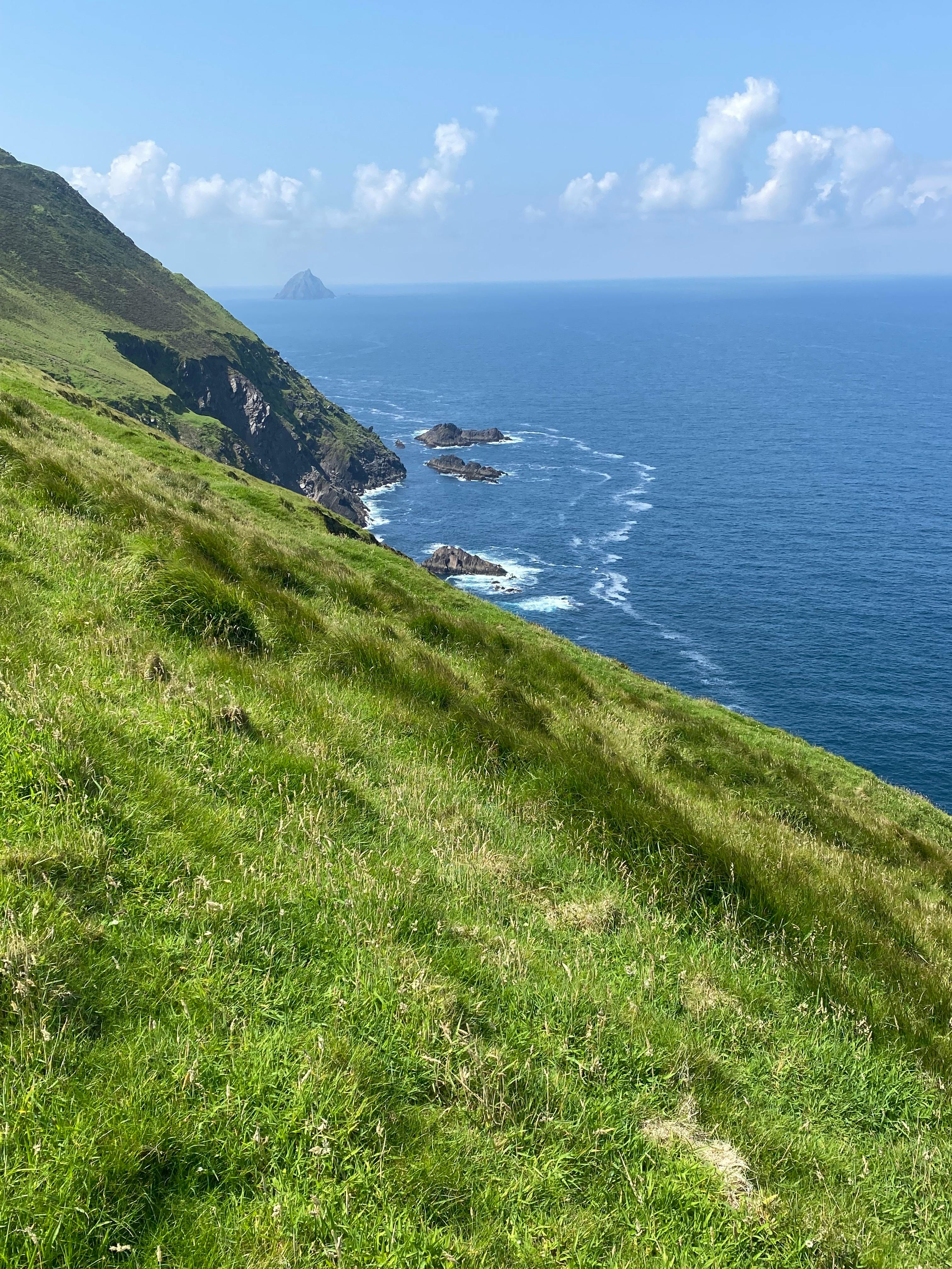 Kerry cliffs · Free Stock Photo