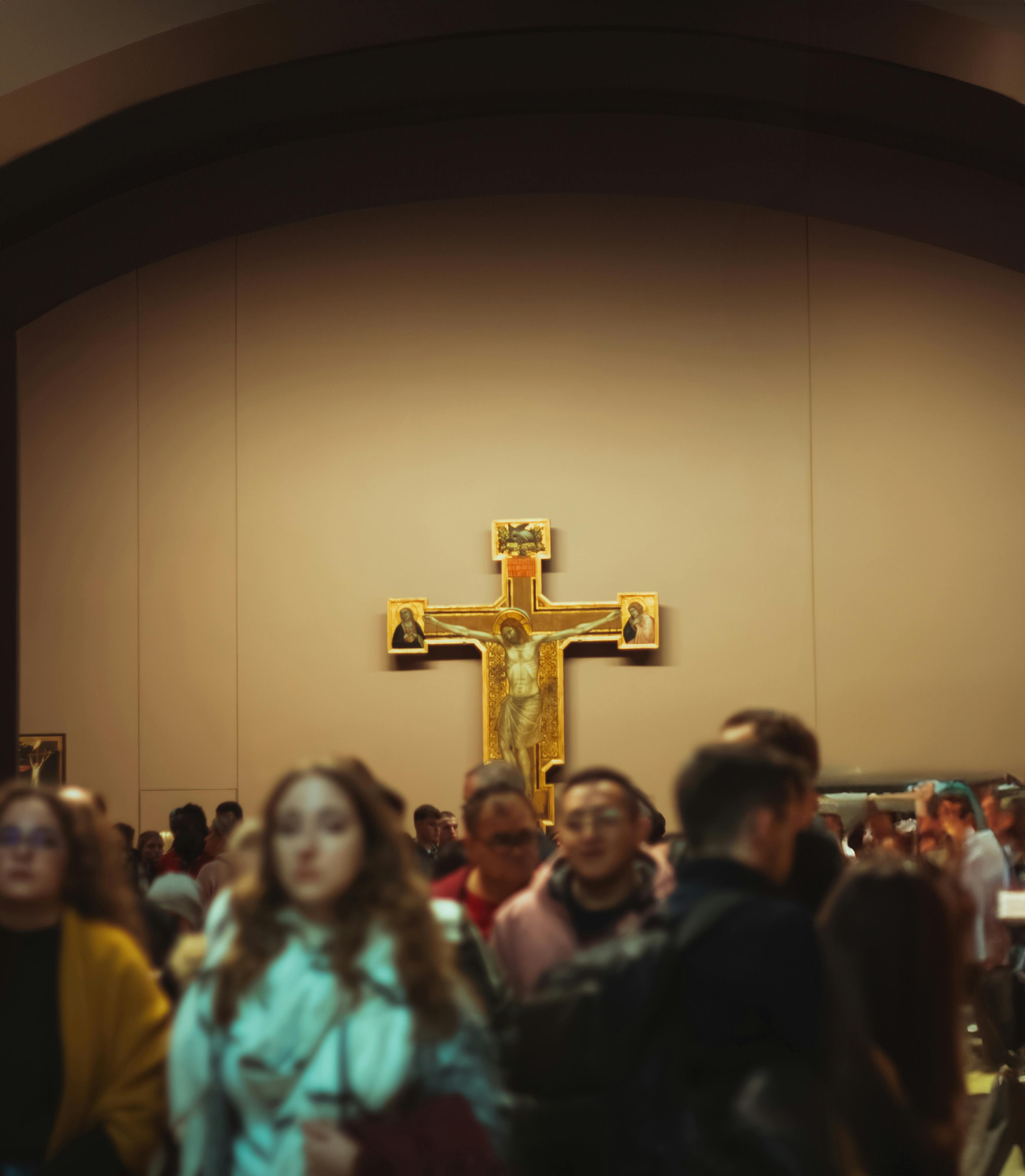 Crowd at Church · Free Stock Photo