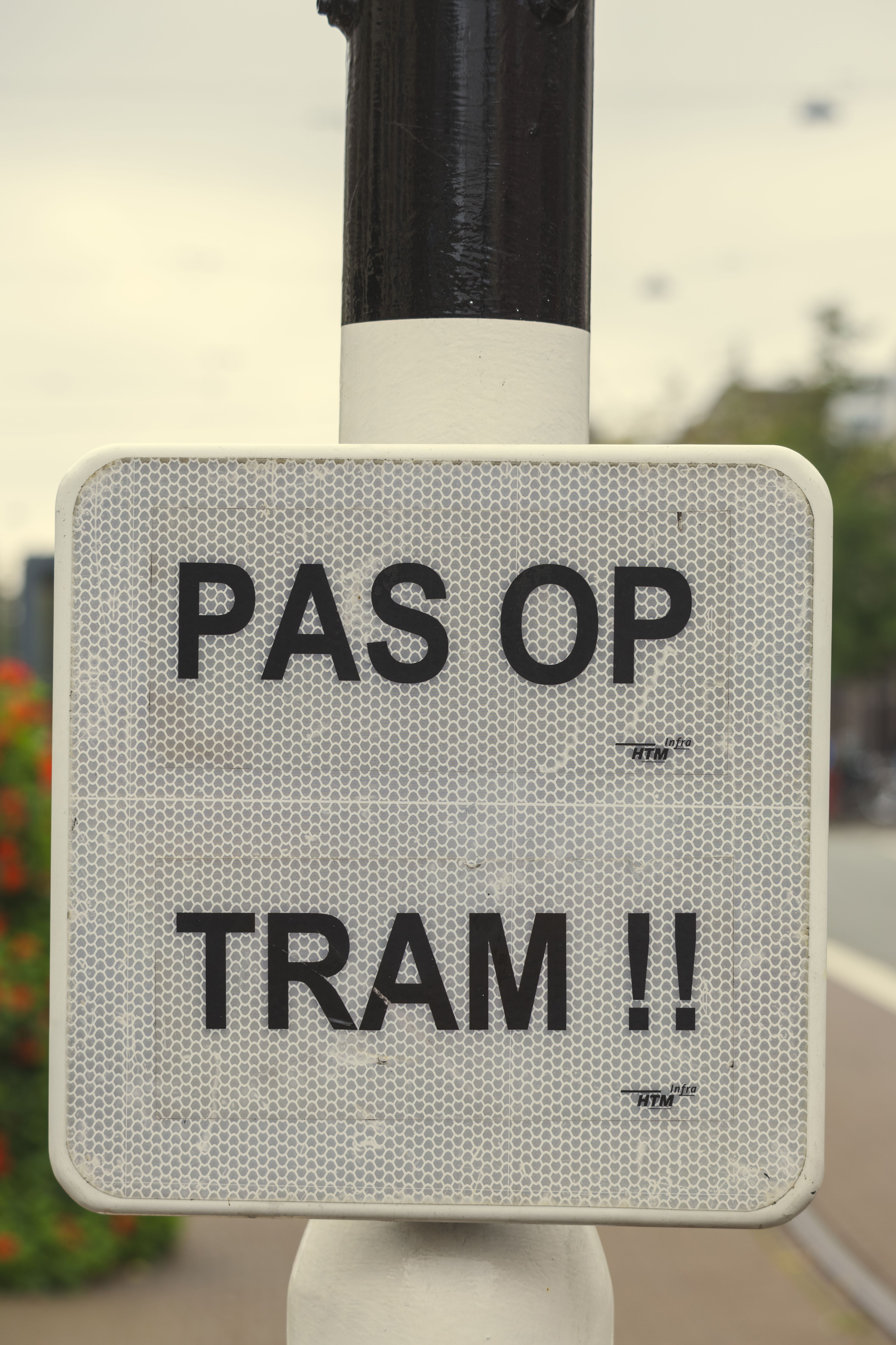 Dutch Street Sign Warning against Trams · Free Stock Photo