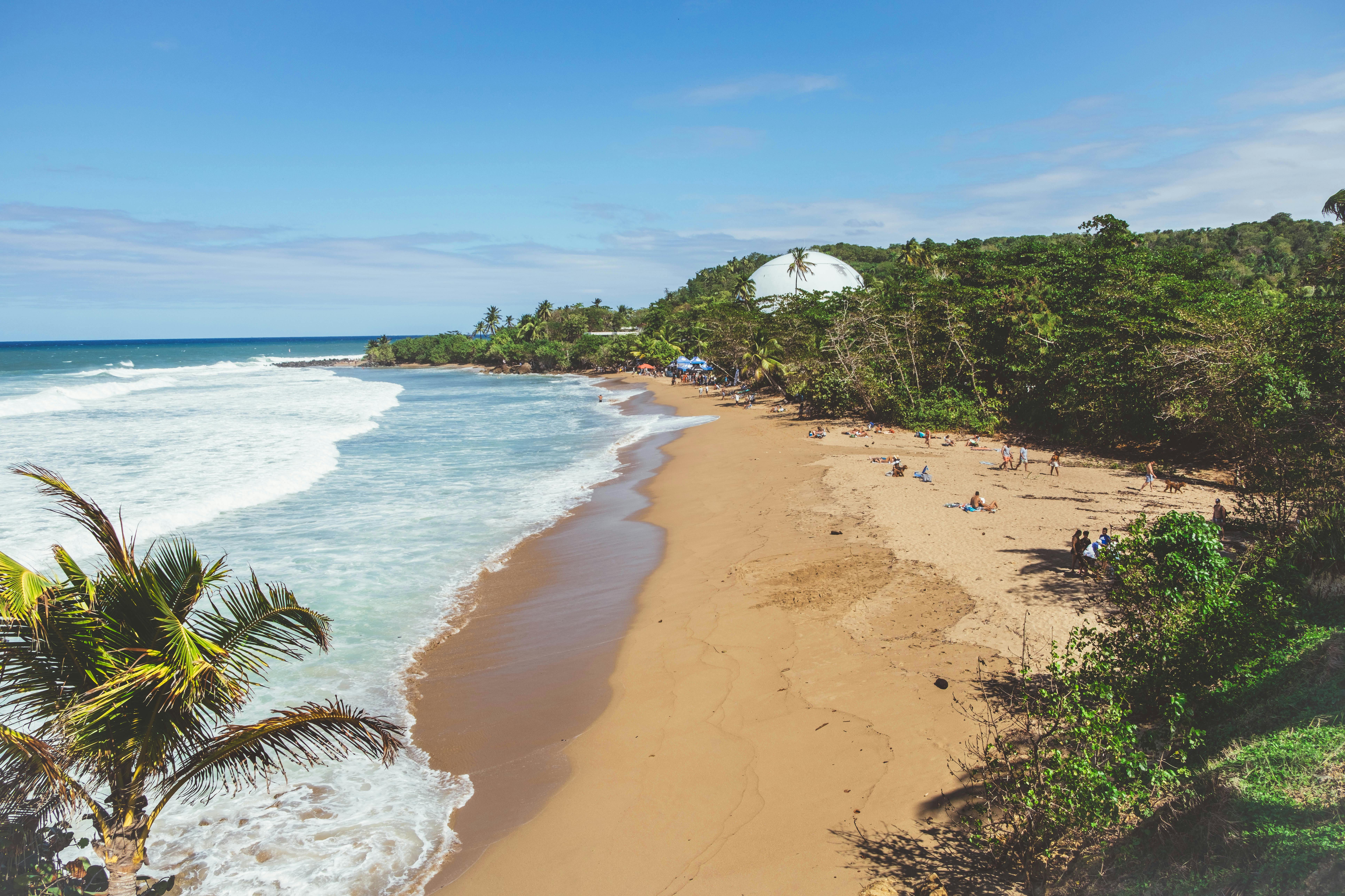 Domes Beach on Sea Coast in Puerto Rico · Free Stock Photo