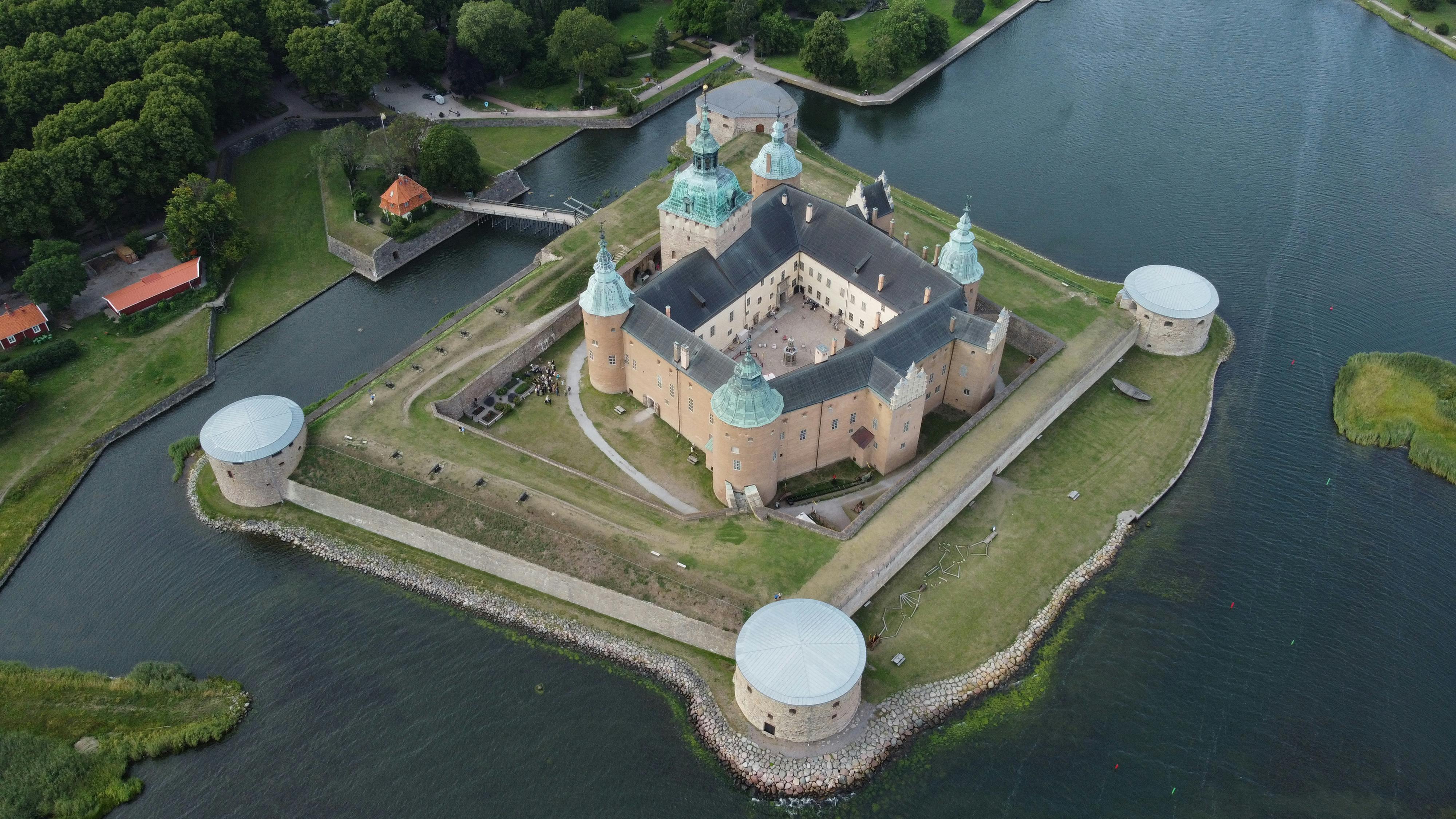 Kalmar Castle Photos, Download The BEST Free Kalmar Castle Stock Photos ...
