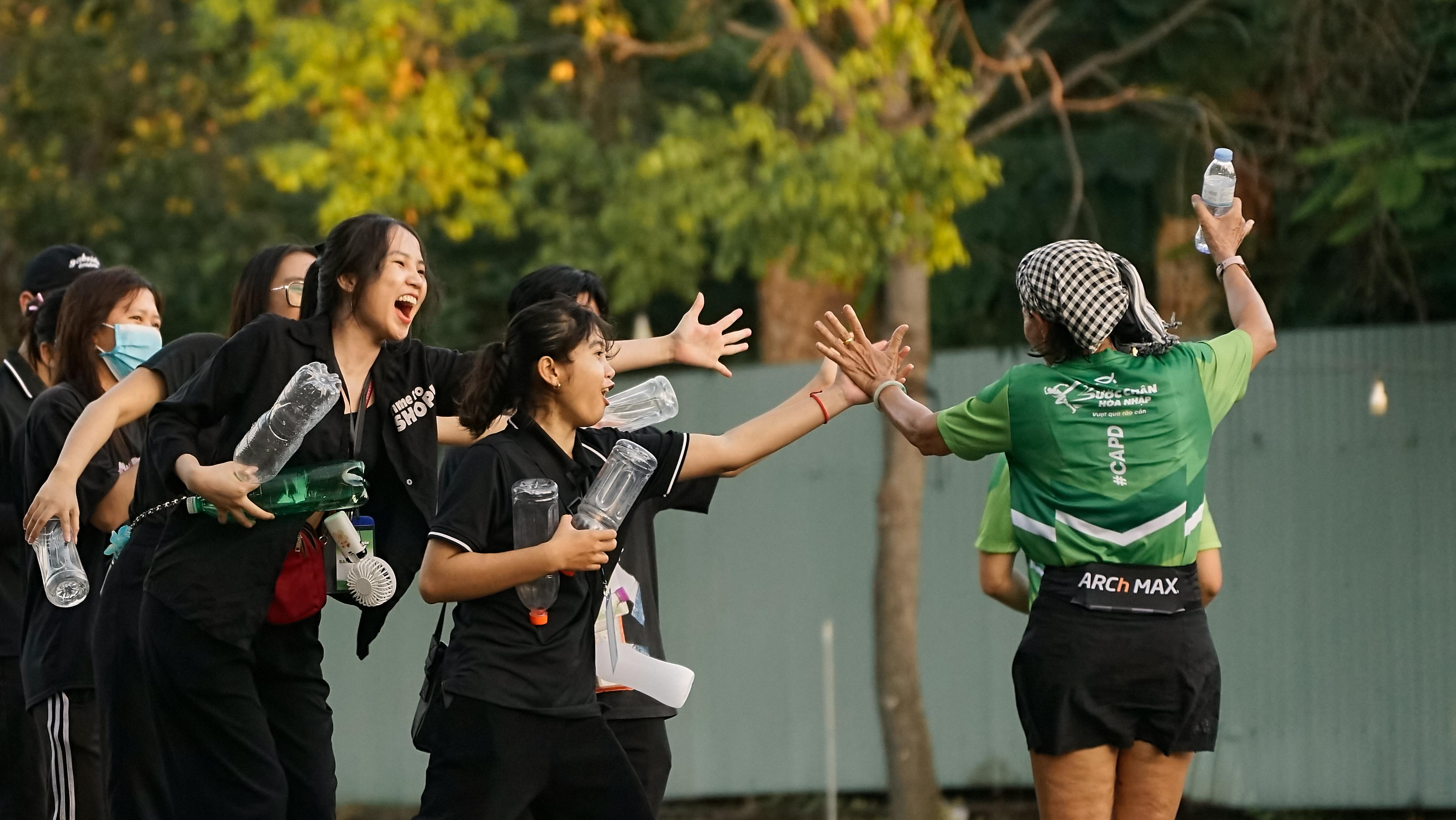 Teenage Girls Playing in a Park · Free Stock Photo