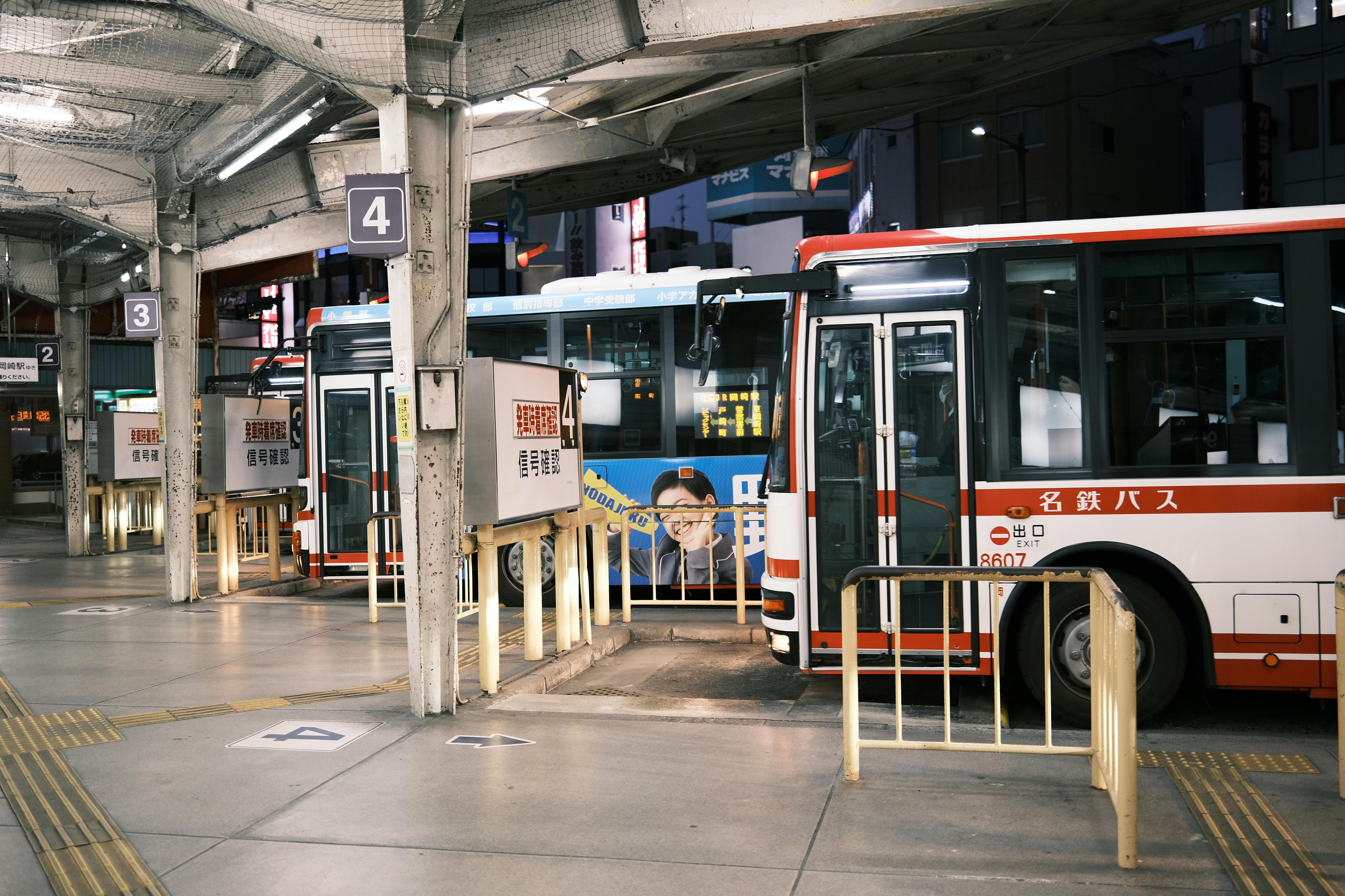 Buses on a Stop at Night · Free Stock Photo