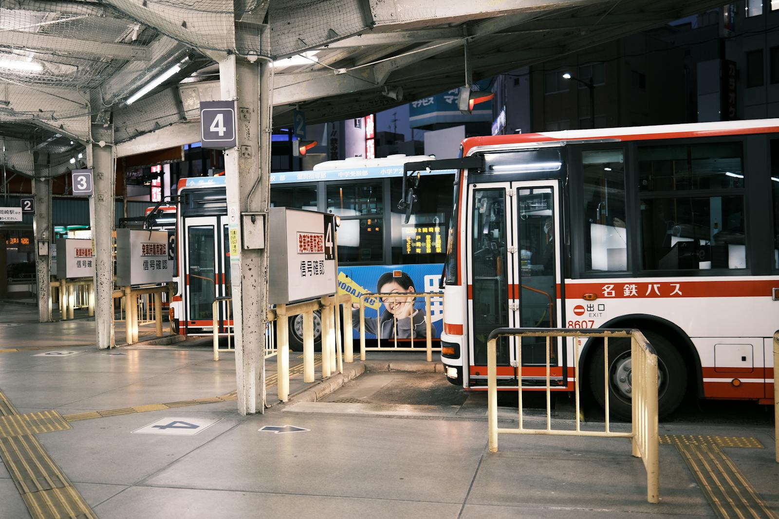 Bus Stop Photos, Download The BEST Free Bus Stop Stock Photos & HD Images