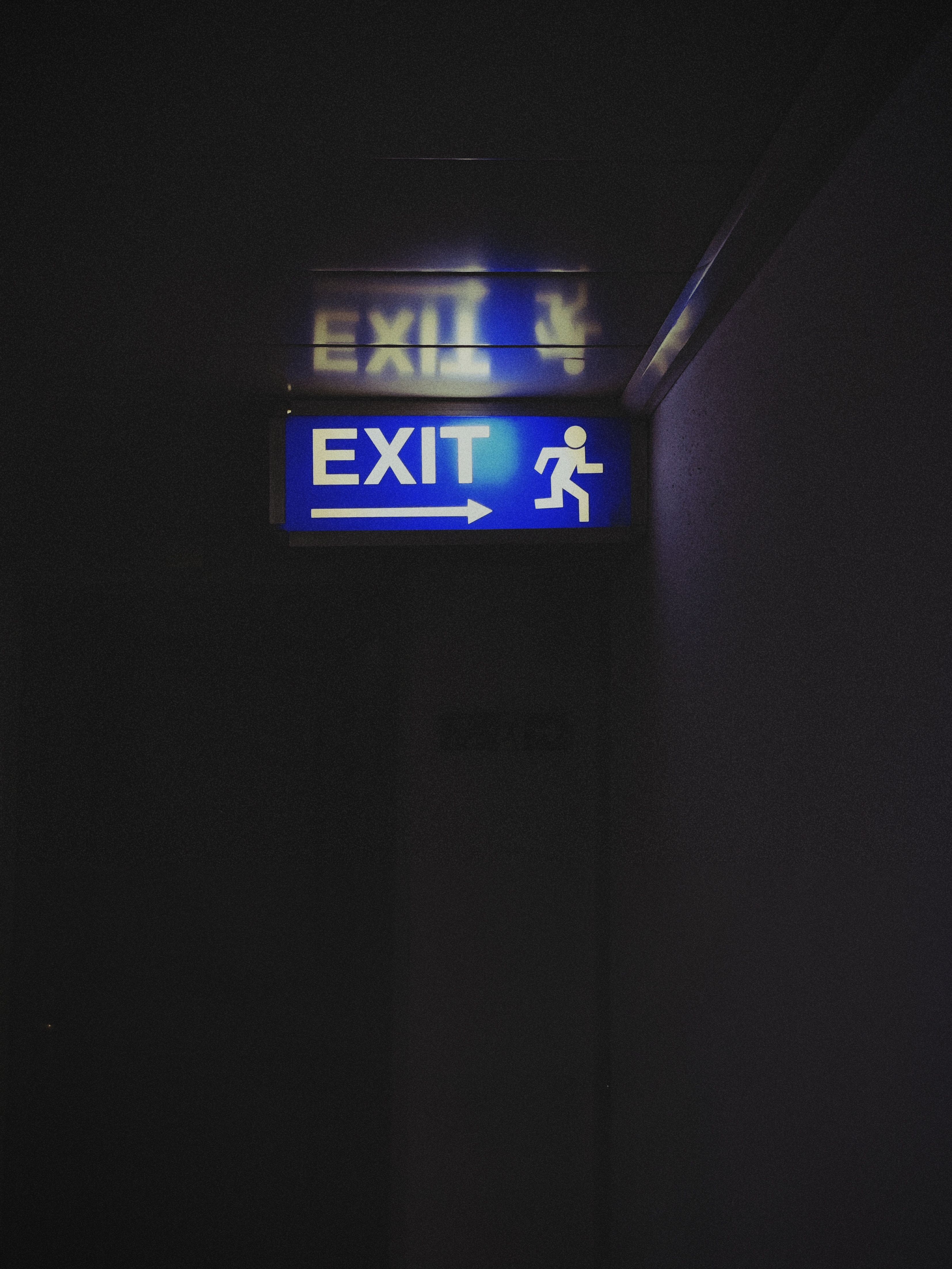 Emergency Exit Sign Photos, Download The BEST Free Emergency Exit Sign ...