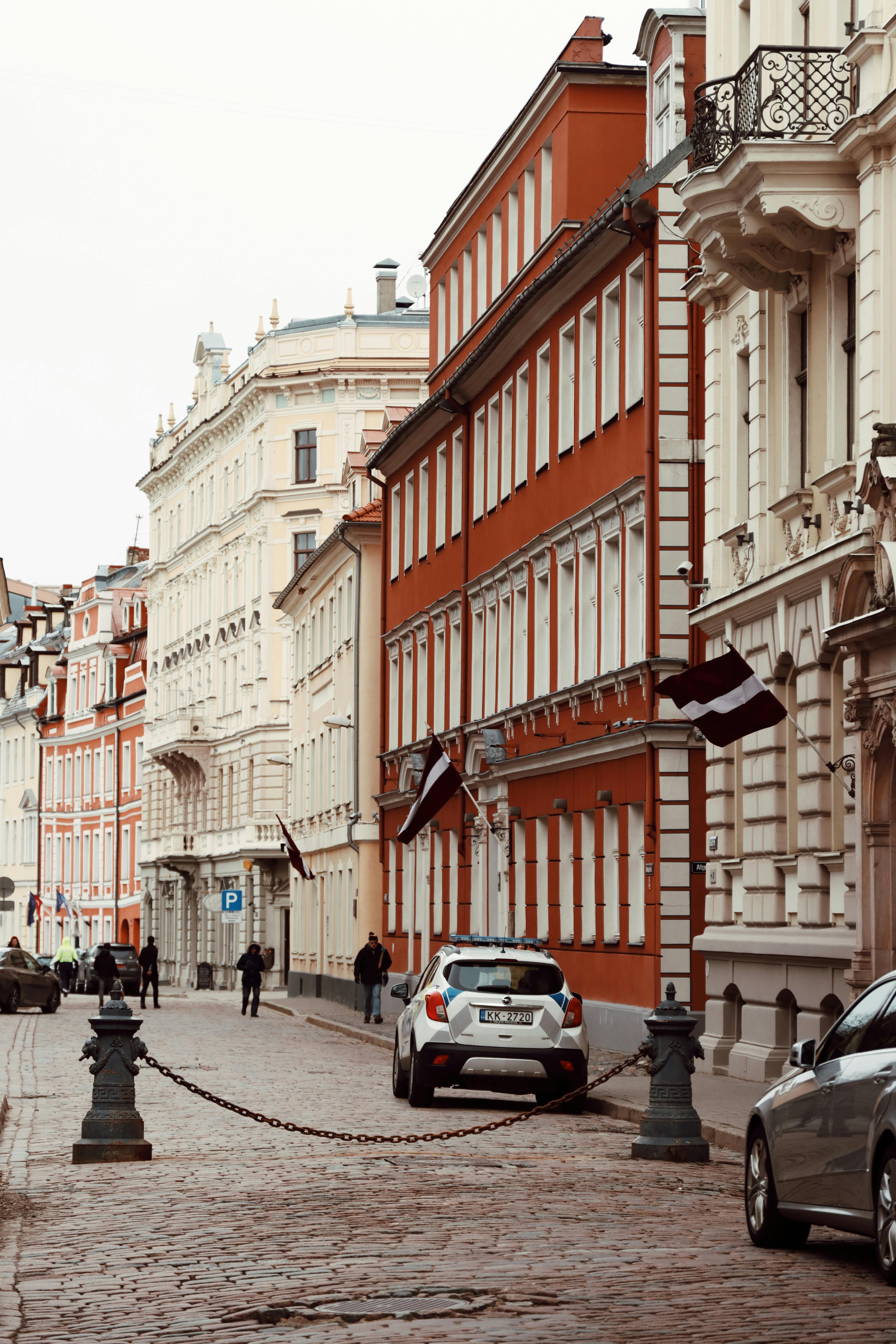Street in Old Town of Riga, Latvia · Free Stock Photo