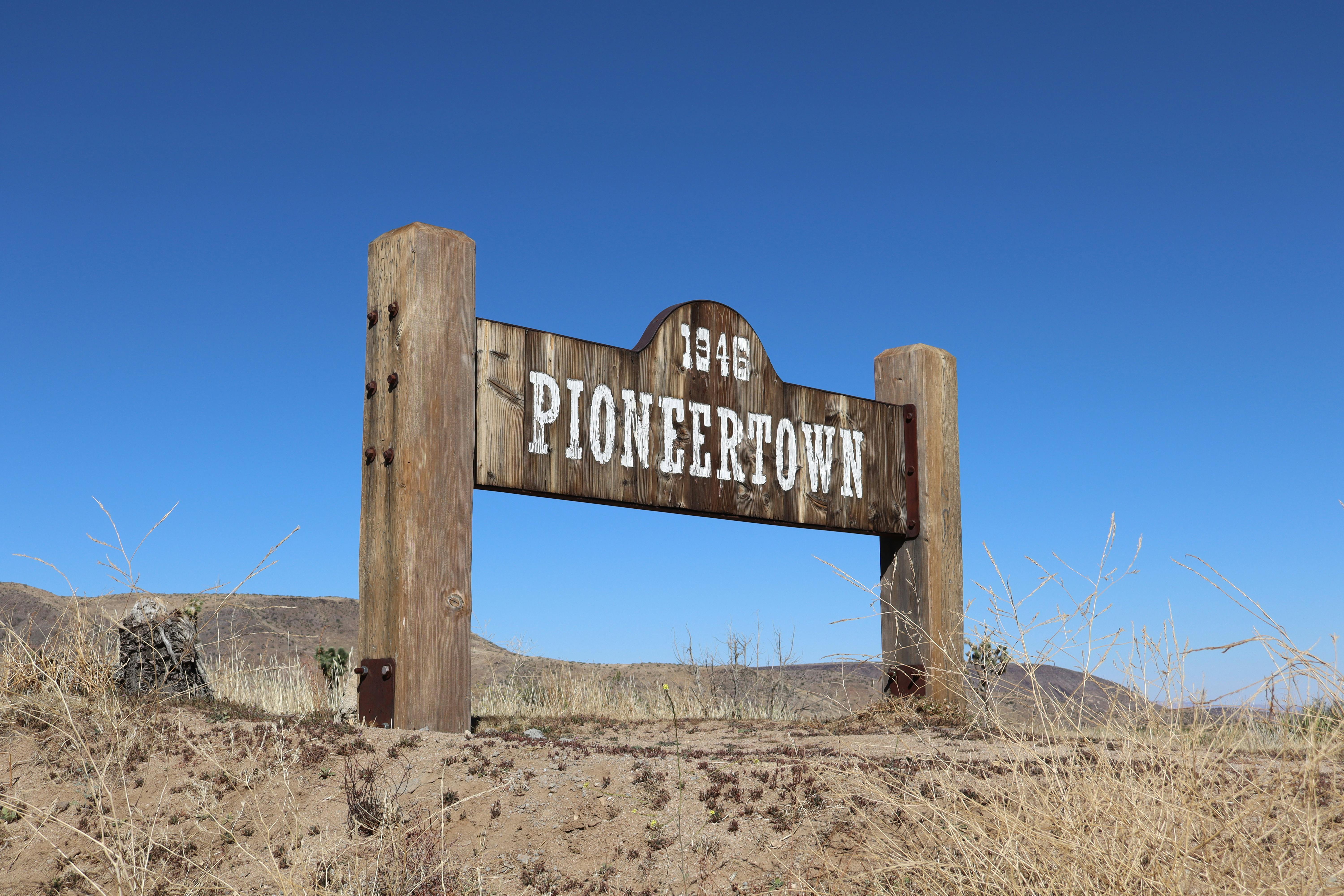Sign of Pioneertown at Joshua Tree National Park · Free Stock Photo