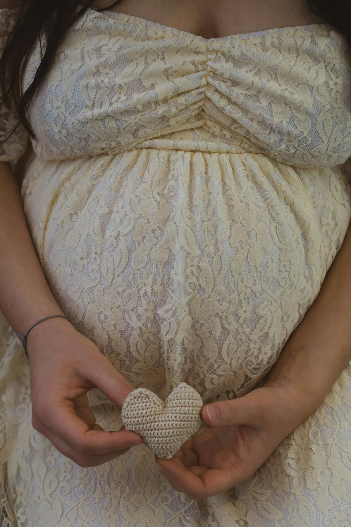 Pregnant Bride Photos, Download The BEST Free Pregnant Bride Stock ...