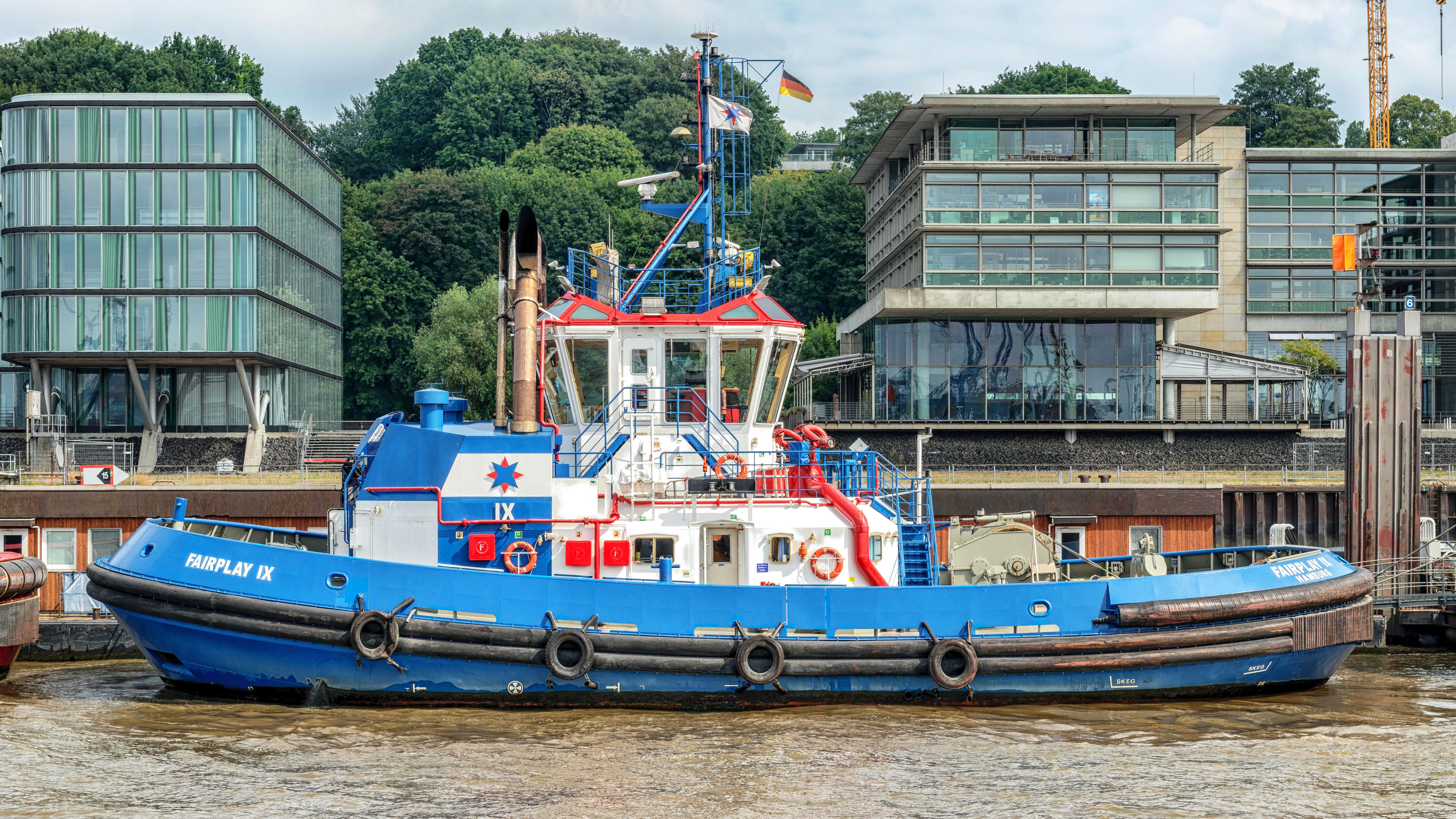 Schlepper · Free Stock Photo