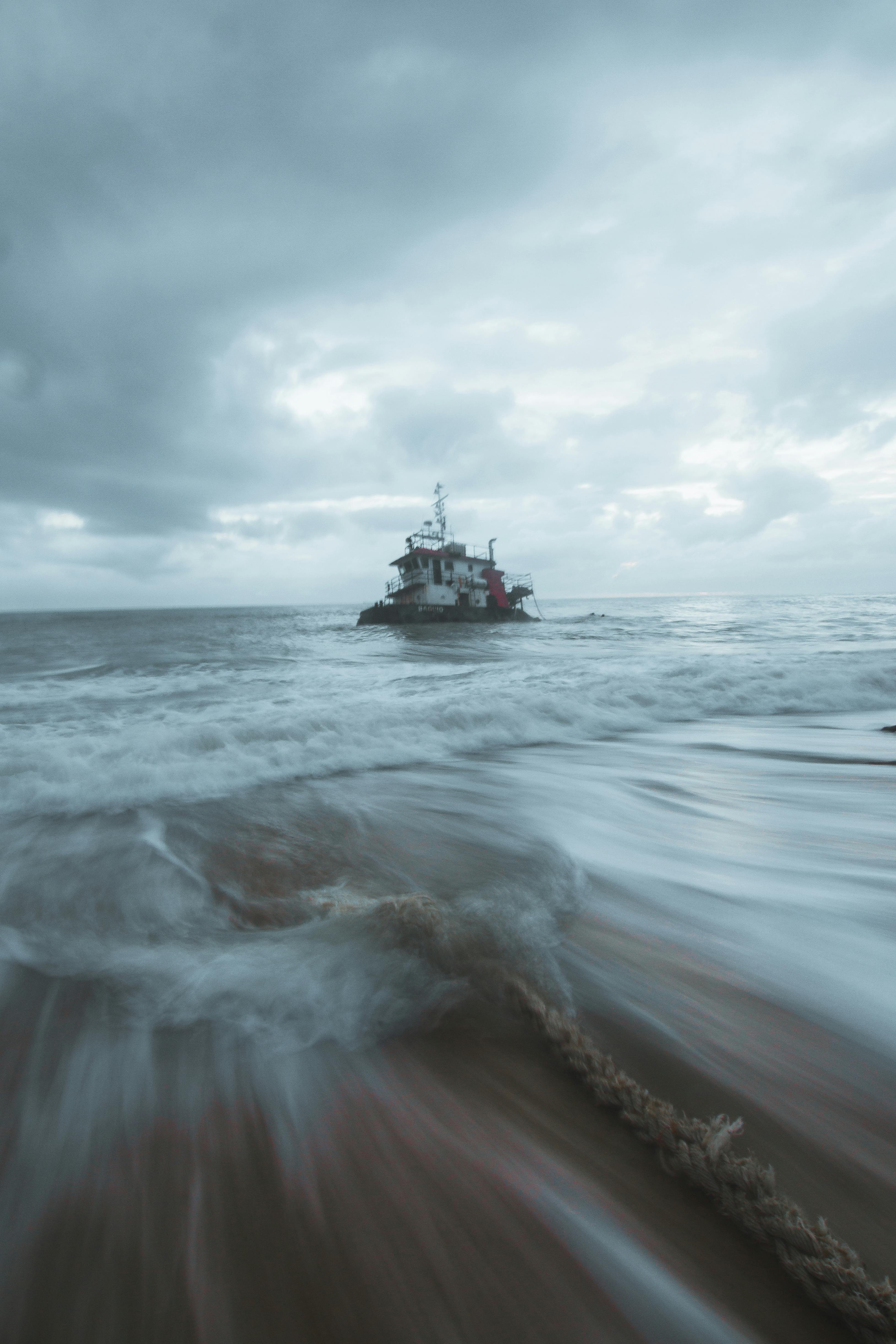 Vessel Entry Photos, Download The BEST Free Vessel Entry Stock Photos ...