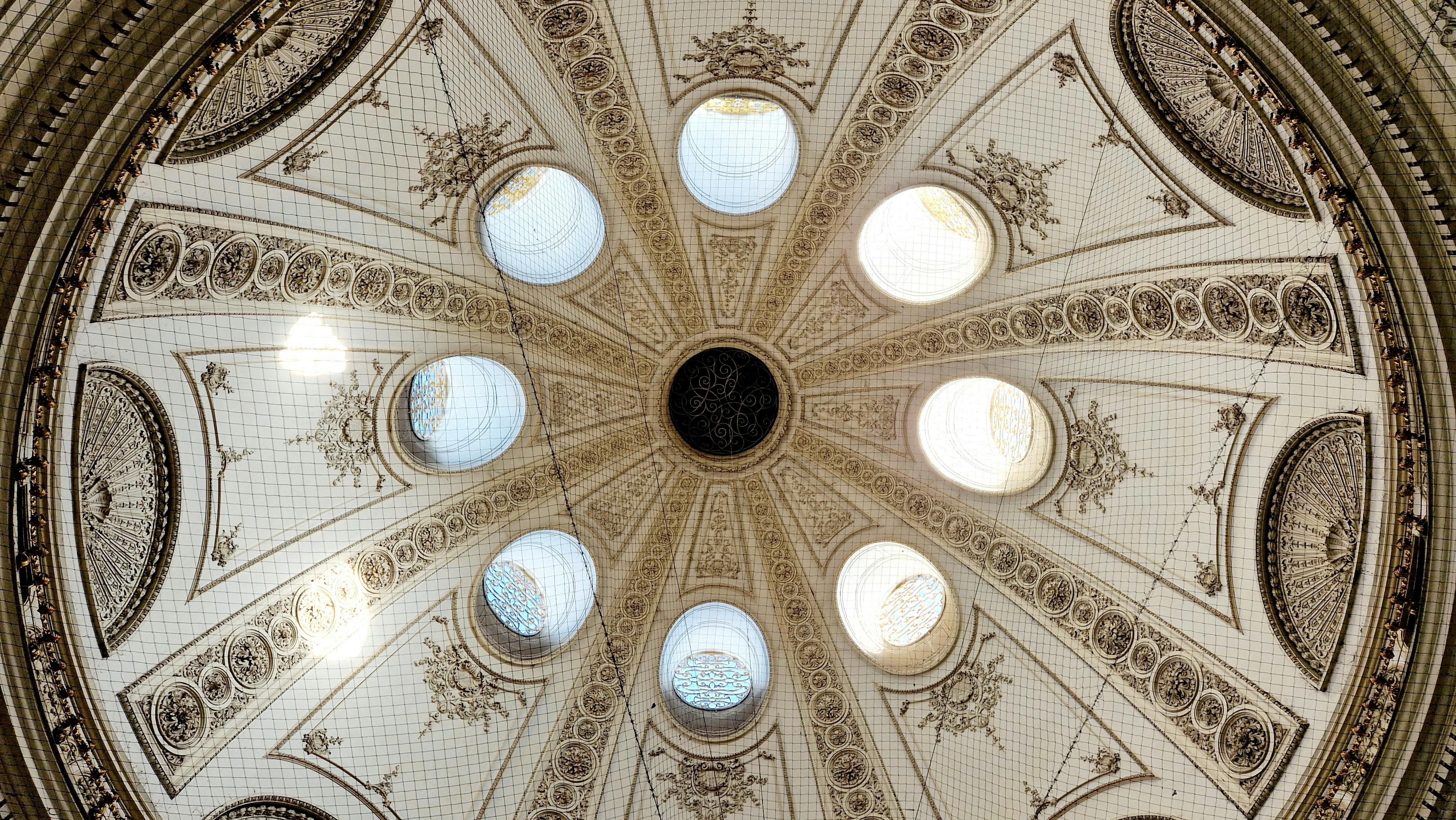Ornamented Dome Interior in Church · Free Stock Photo