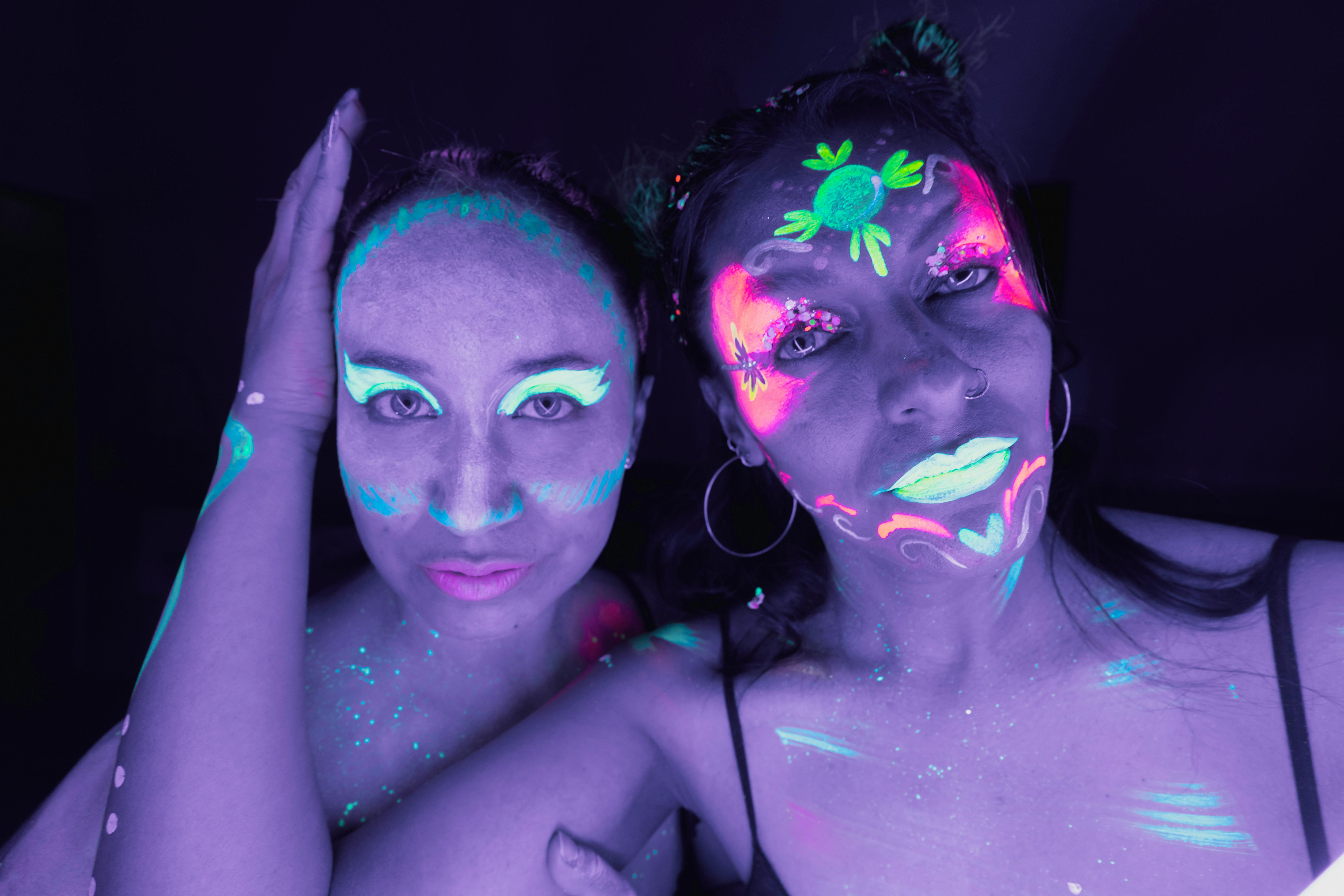 Women With Neon Makeup in the Dark · Free Stock Photo