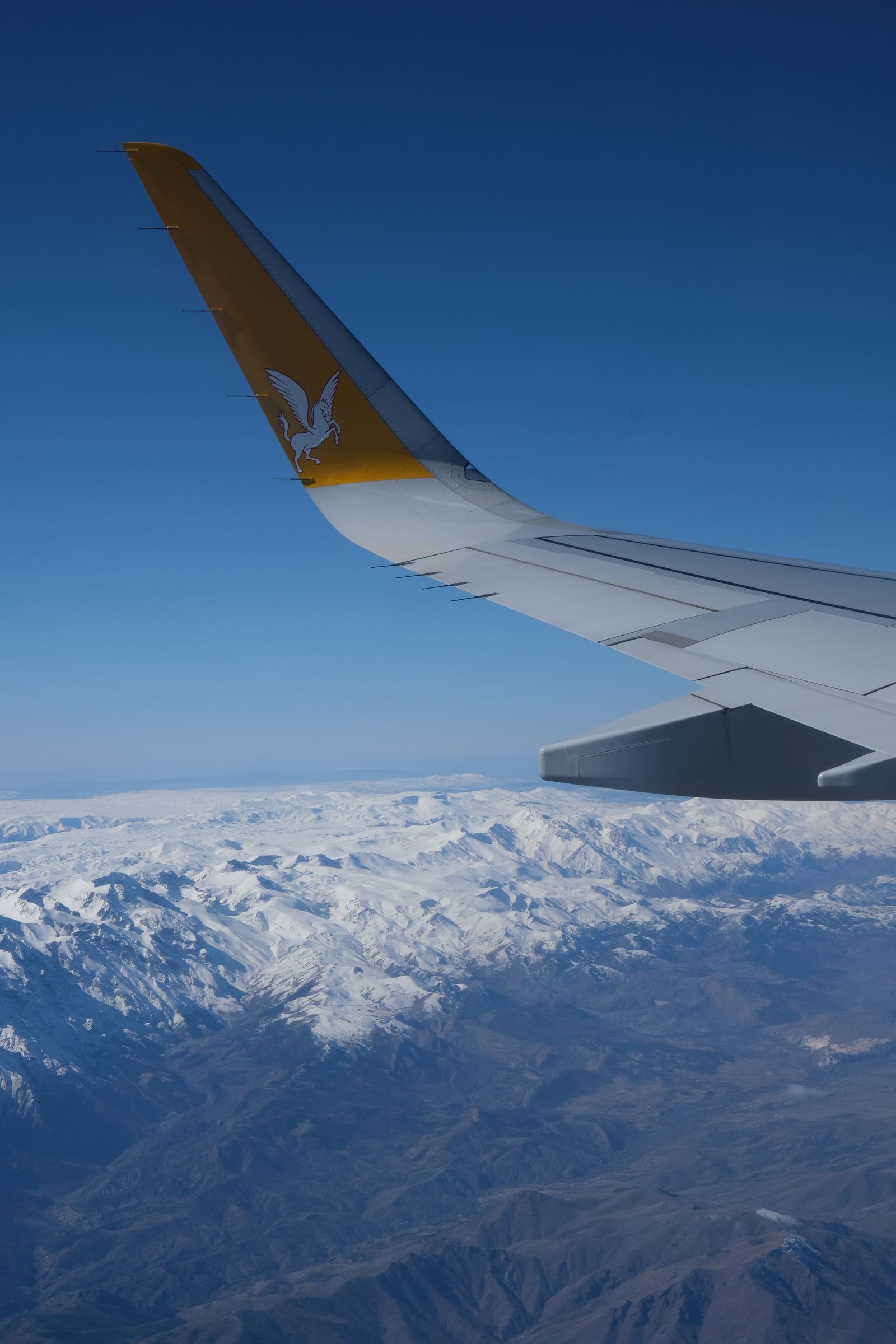 Airplane Flying Photos, Download The BEST Free Airplane Flying Stock ...