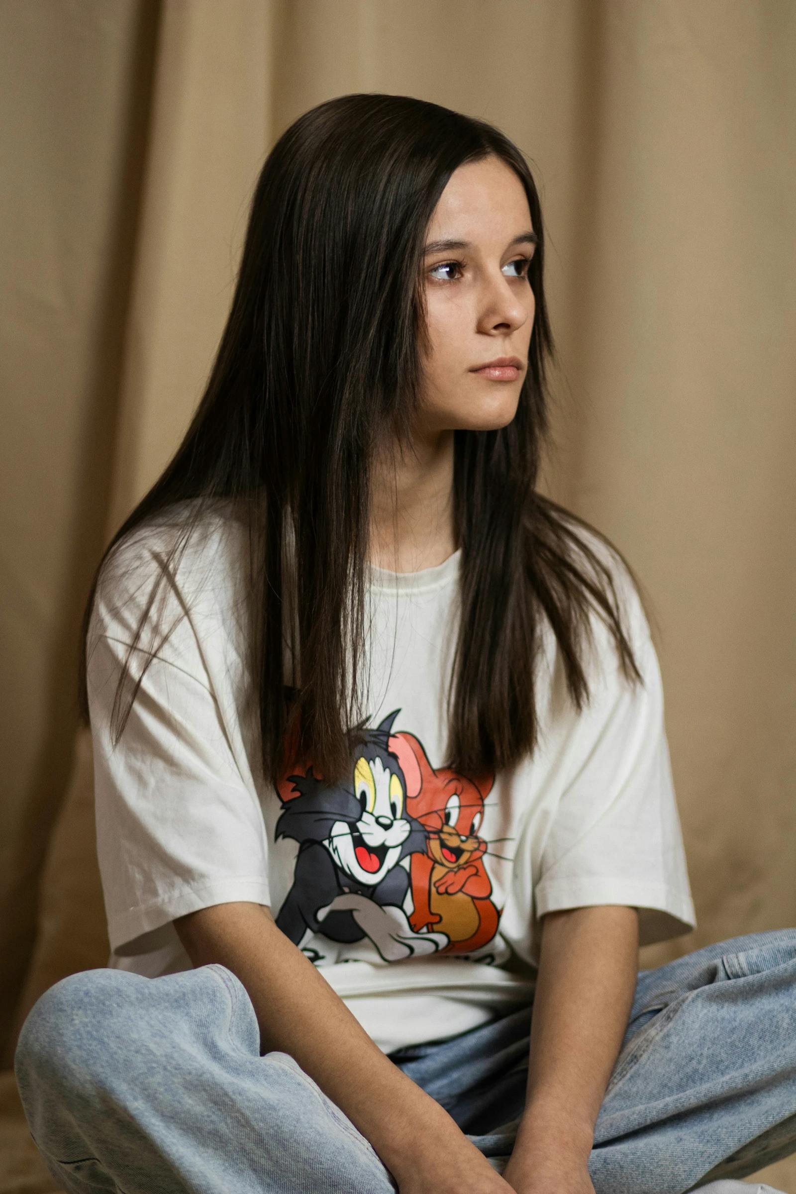 Cartoon Woman Sitting In Bed Cartoon Photos, Download The BEST Free ...