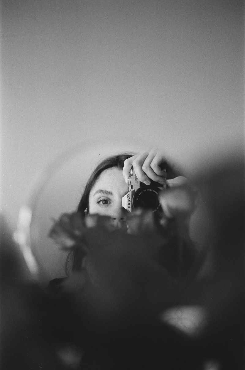 Aesthetic Mirror Selfie Photos Download The Best Free Aesthetic Mirror
