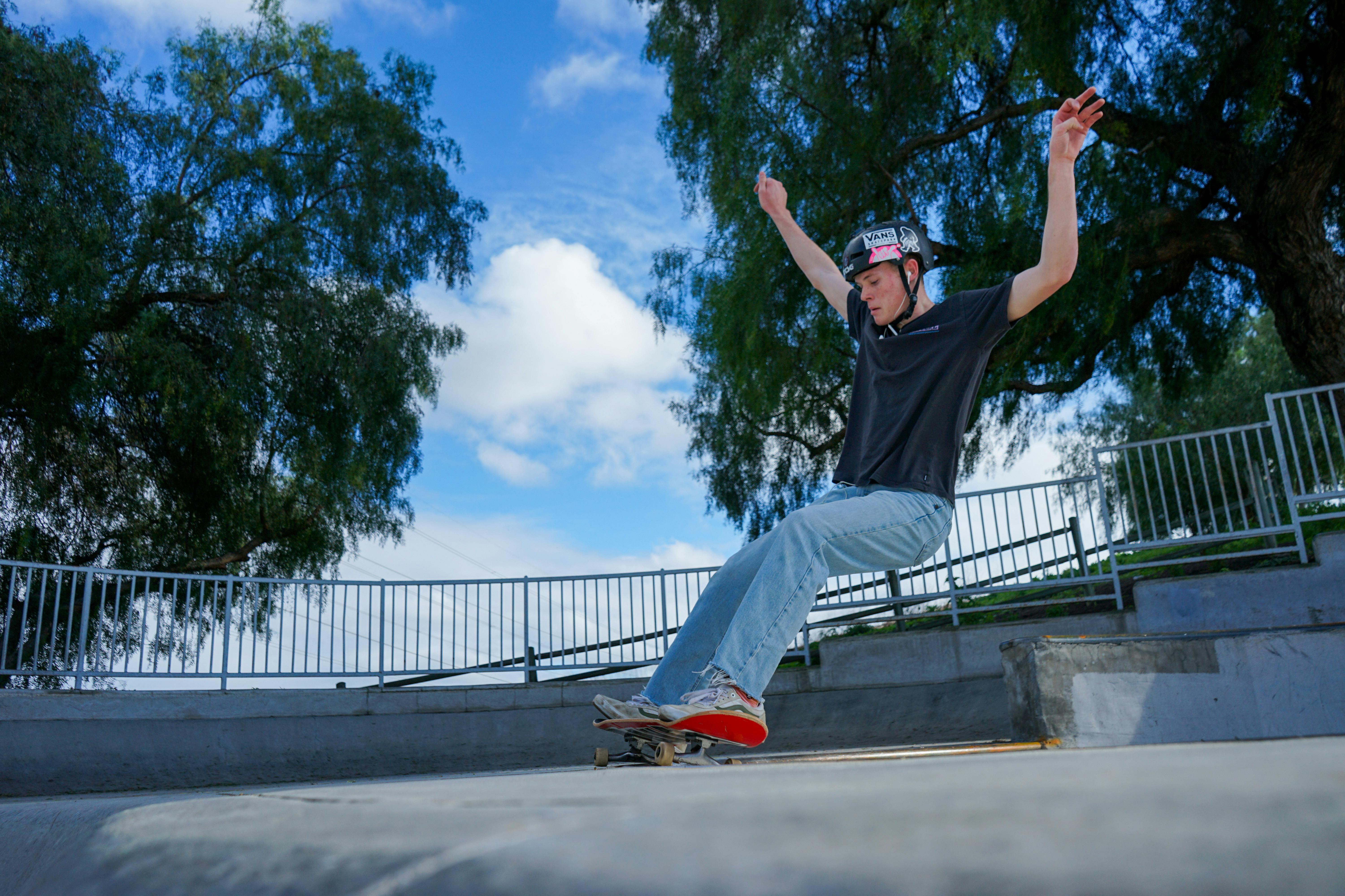 Skater at Skatepark in Summer · Free Stock Photo