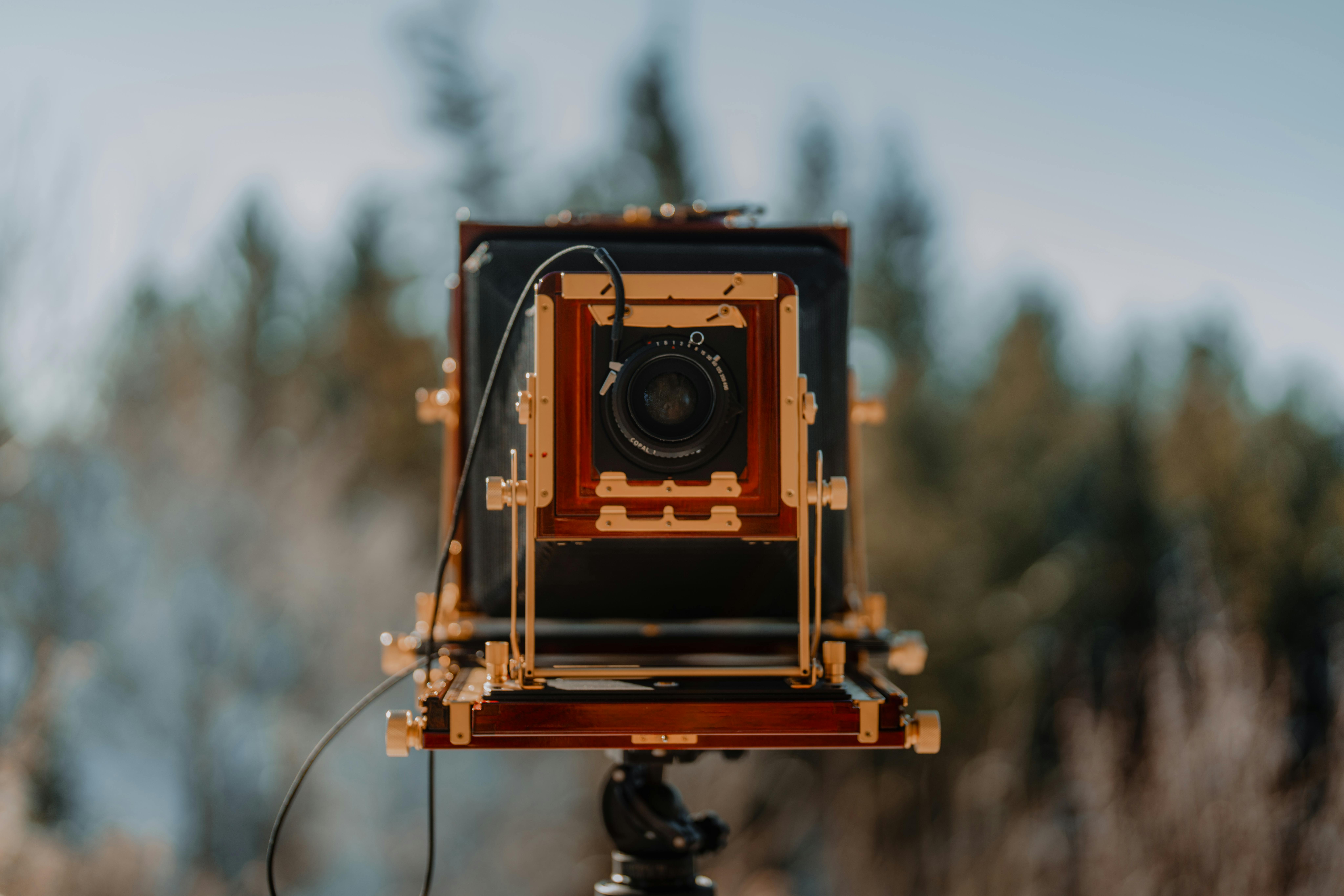 Obsolete Antique Camera · Free Stock Photo