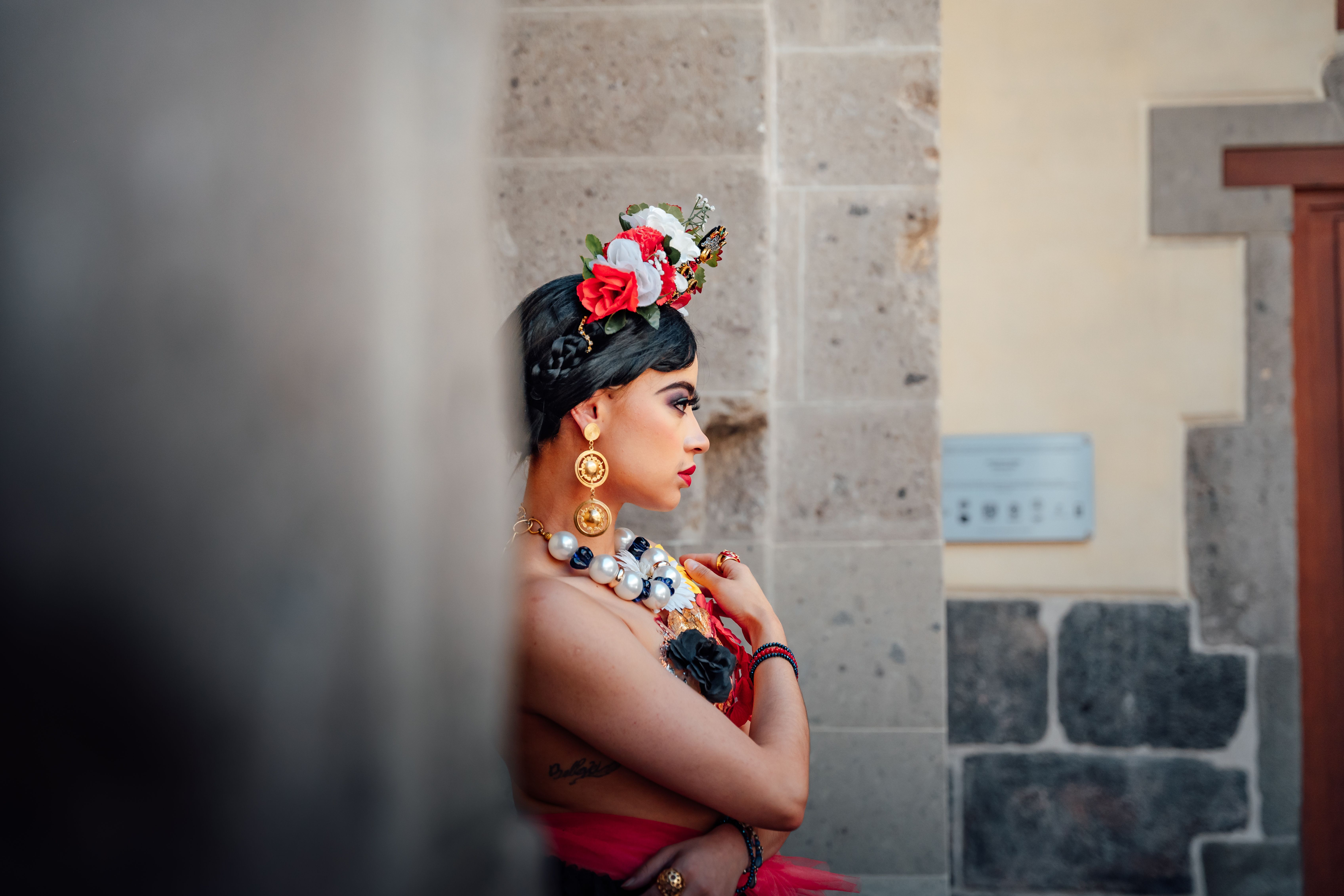 Brunette Woman as Frida Kahlo · Free Stock Photo