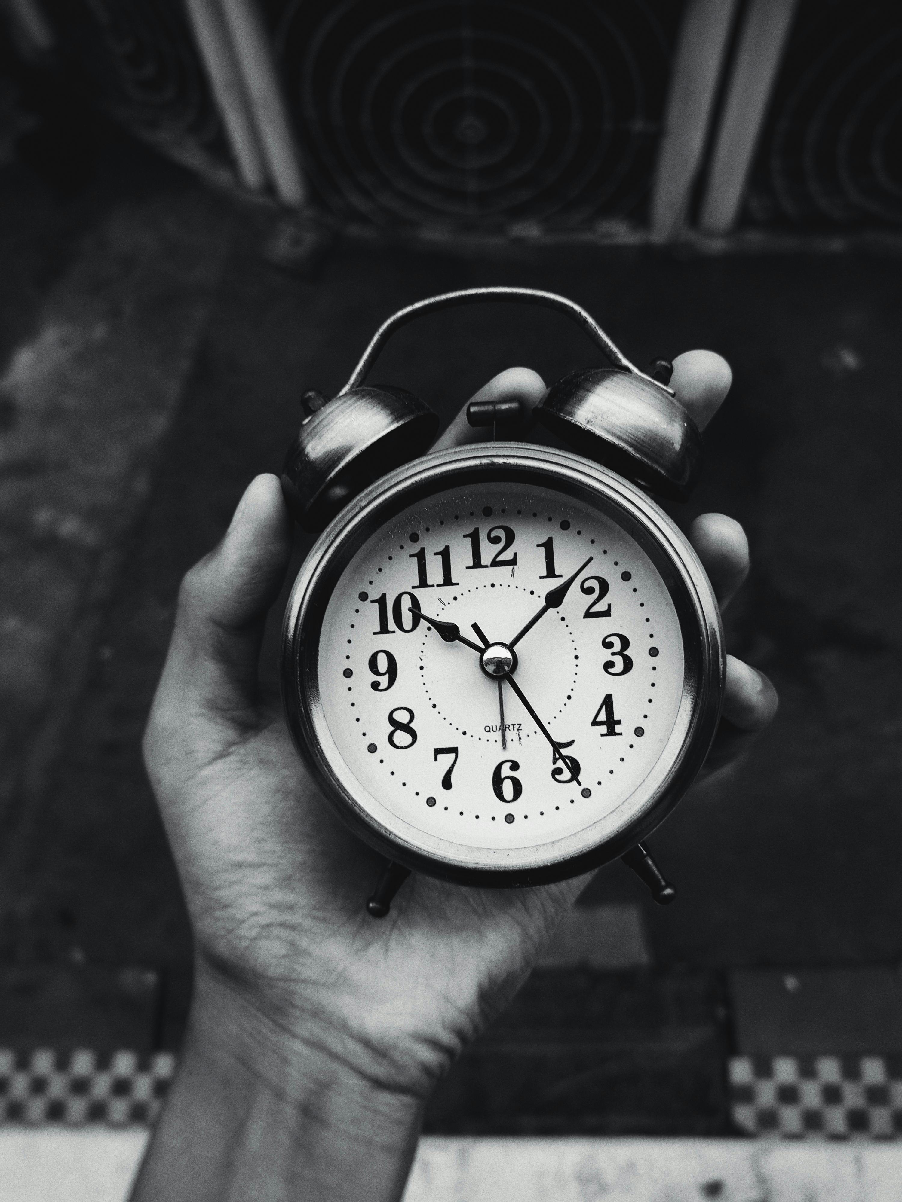 Round Analog Clock at 8:30 · Free Stock Photo