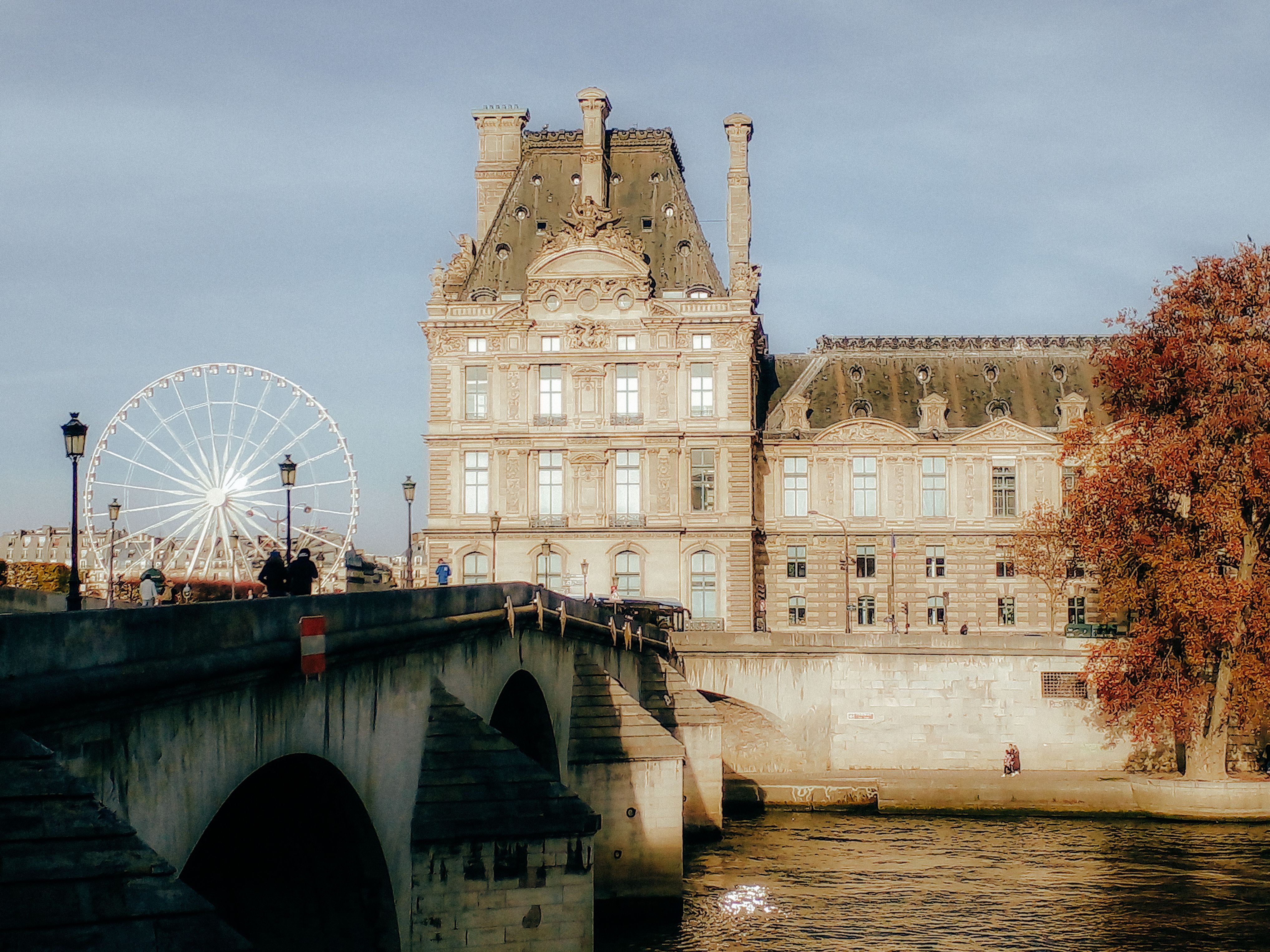 Pont Royal Bridge across Seine with view of Louvre in Paris, France ...