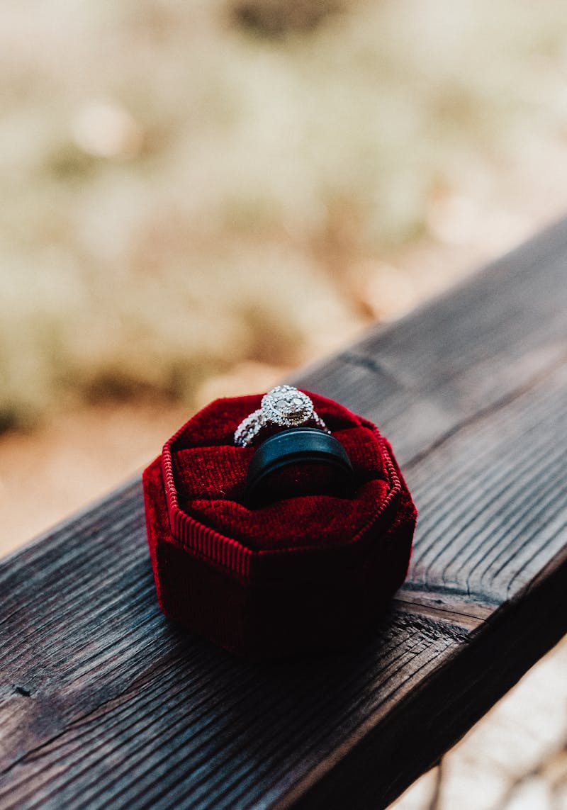 Jewelry Box Photos, Download The BEST Free Jewelry Box Stock Photos ...