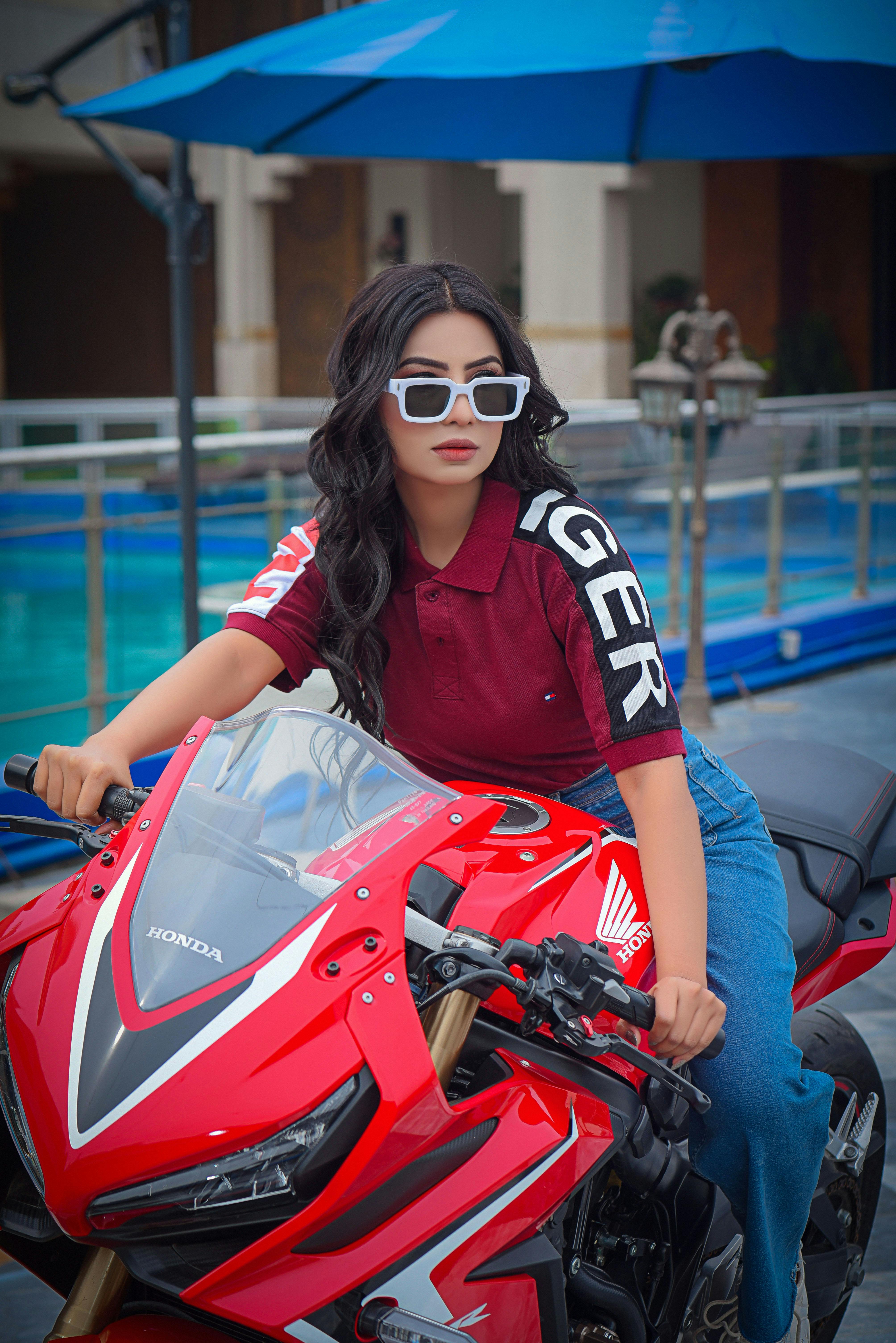 Featured Uploads 32 Photos & Videos Collected by Rizwan Aslam