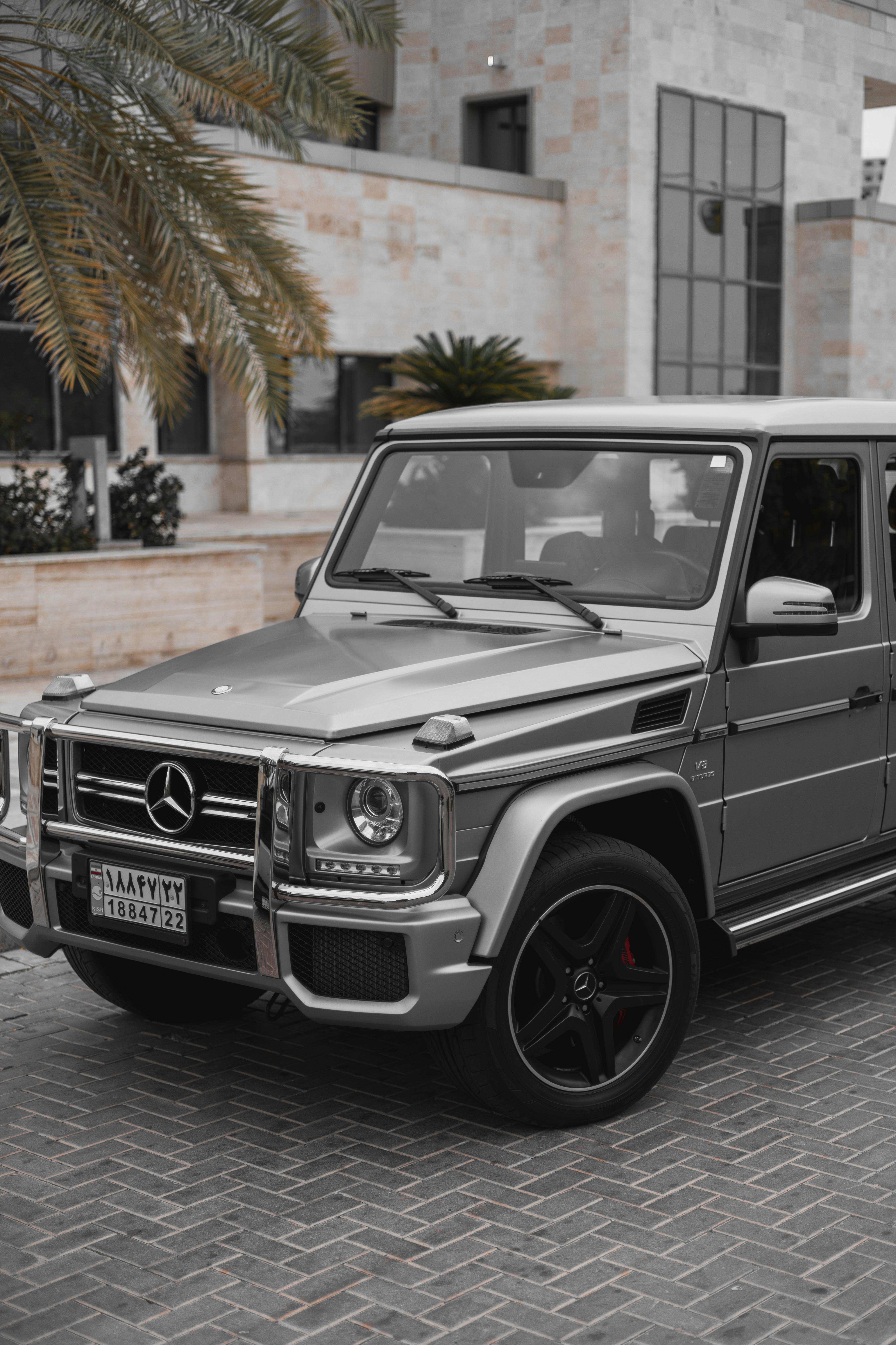 Gray Mercedes G Class · Free Stock Photo
