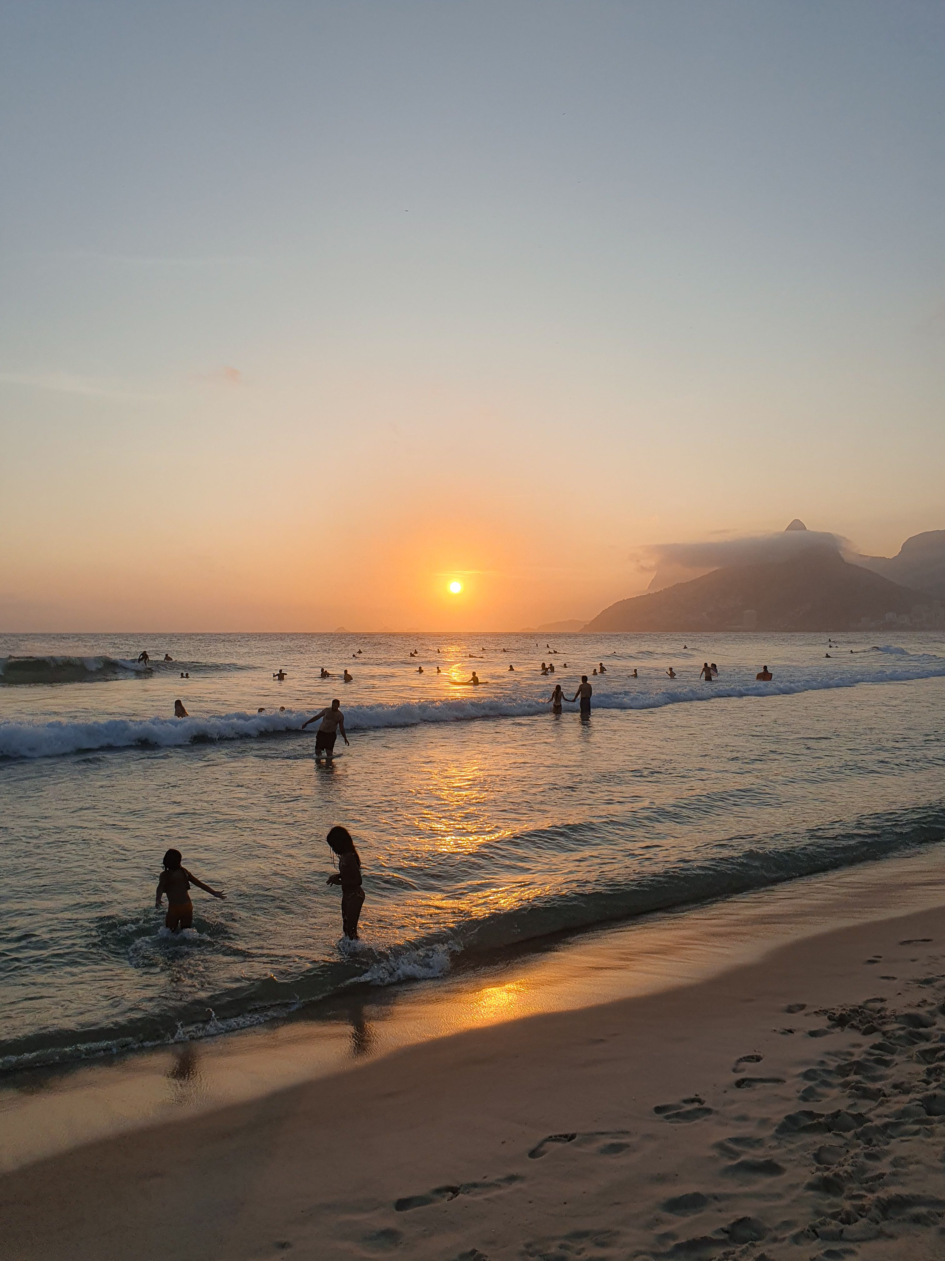 People On Vacation Photos, Download The BEST Free People On Vacation ...