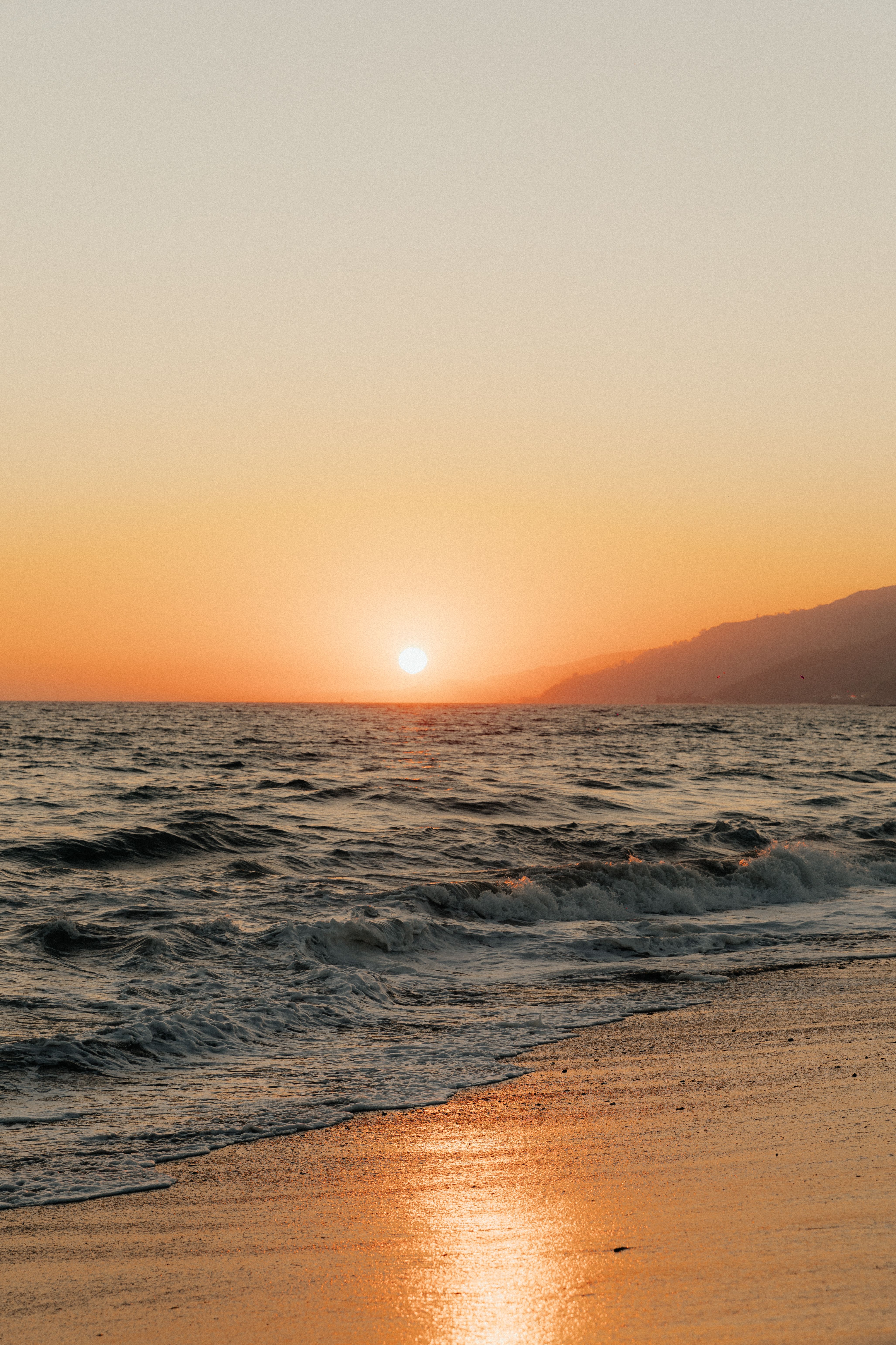 Sunrise View From the Seashore · Free Stock Photo