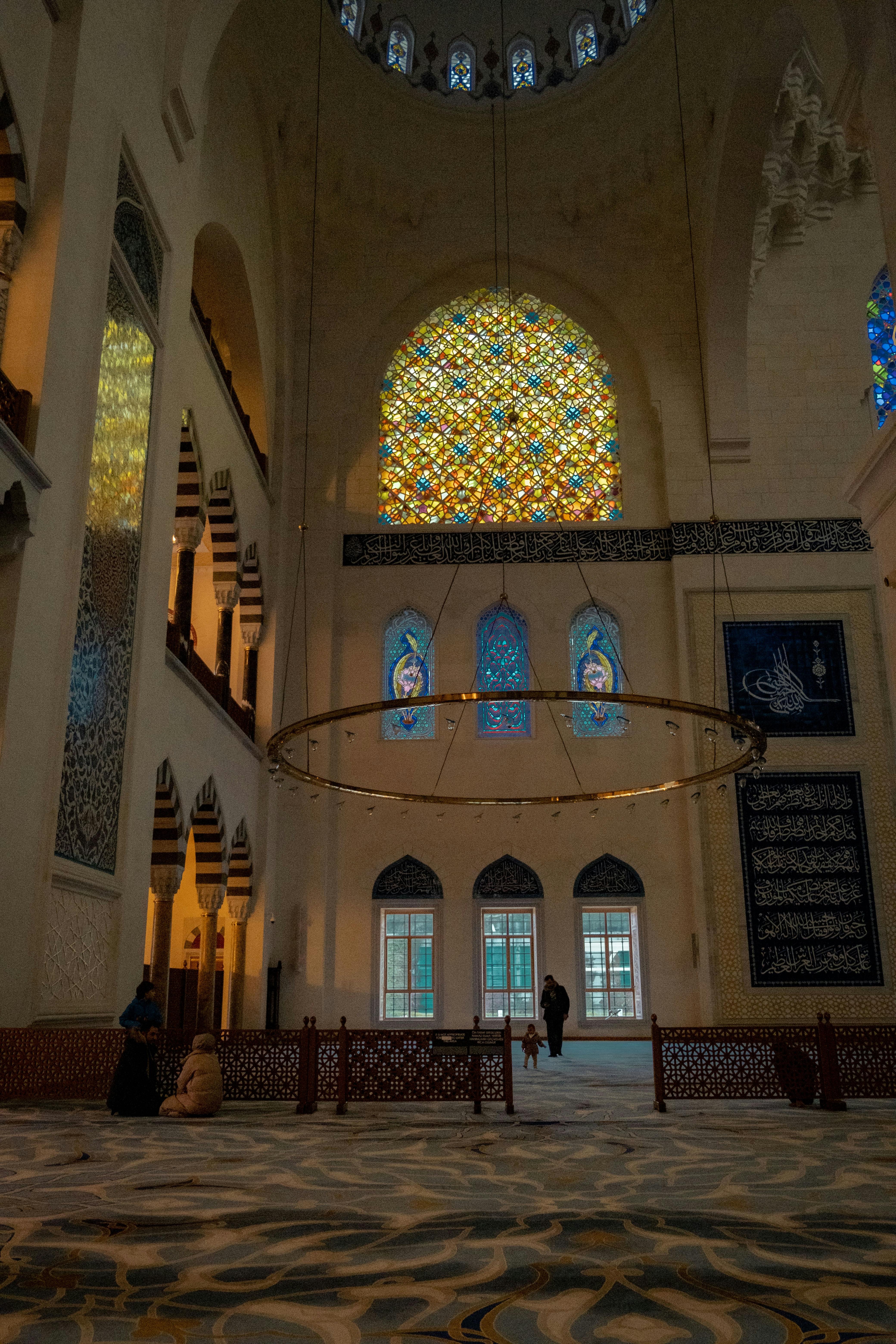 Interior of Camlica Mosque in Istanbul · Free Stock Photo