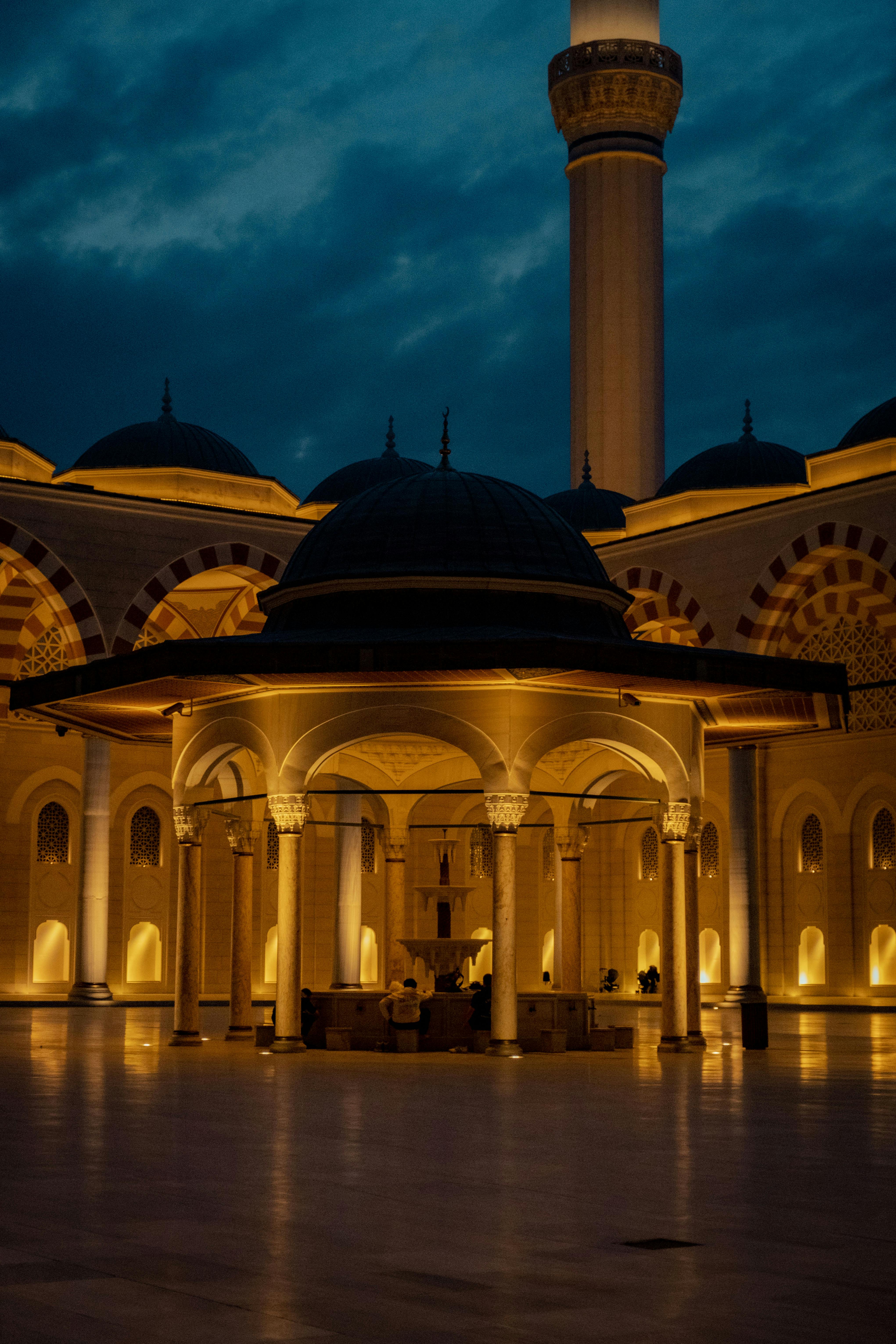 Camlica Mosque Ablution Area in Evening · Free Stock Photo