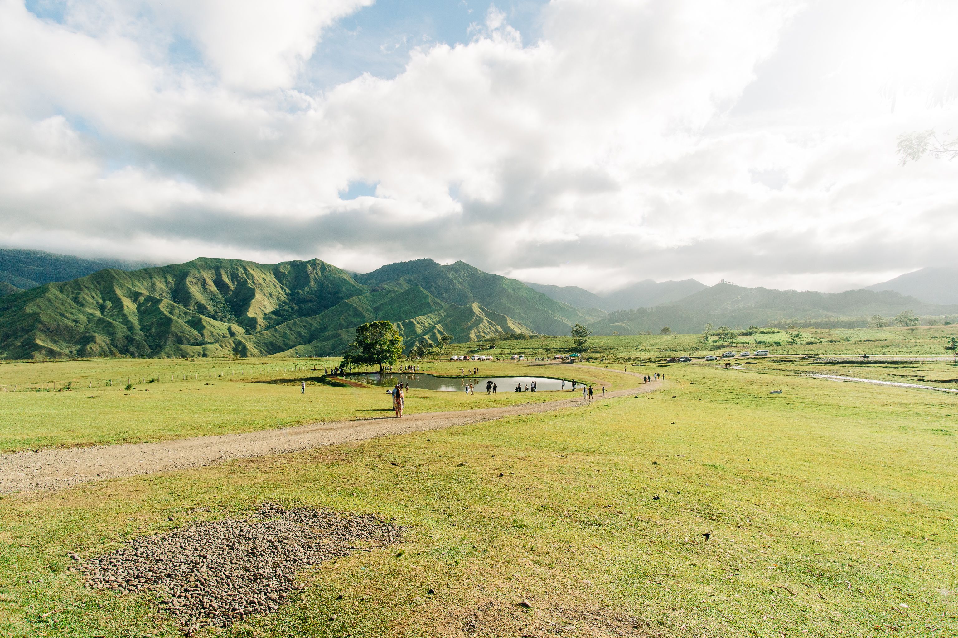 Green Countryside Landscape · Free Stock Photo
