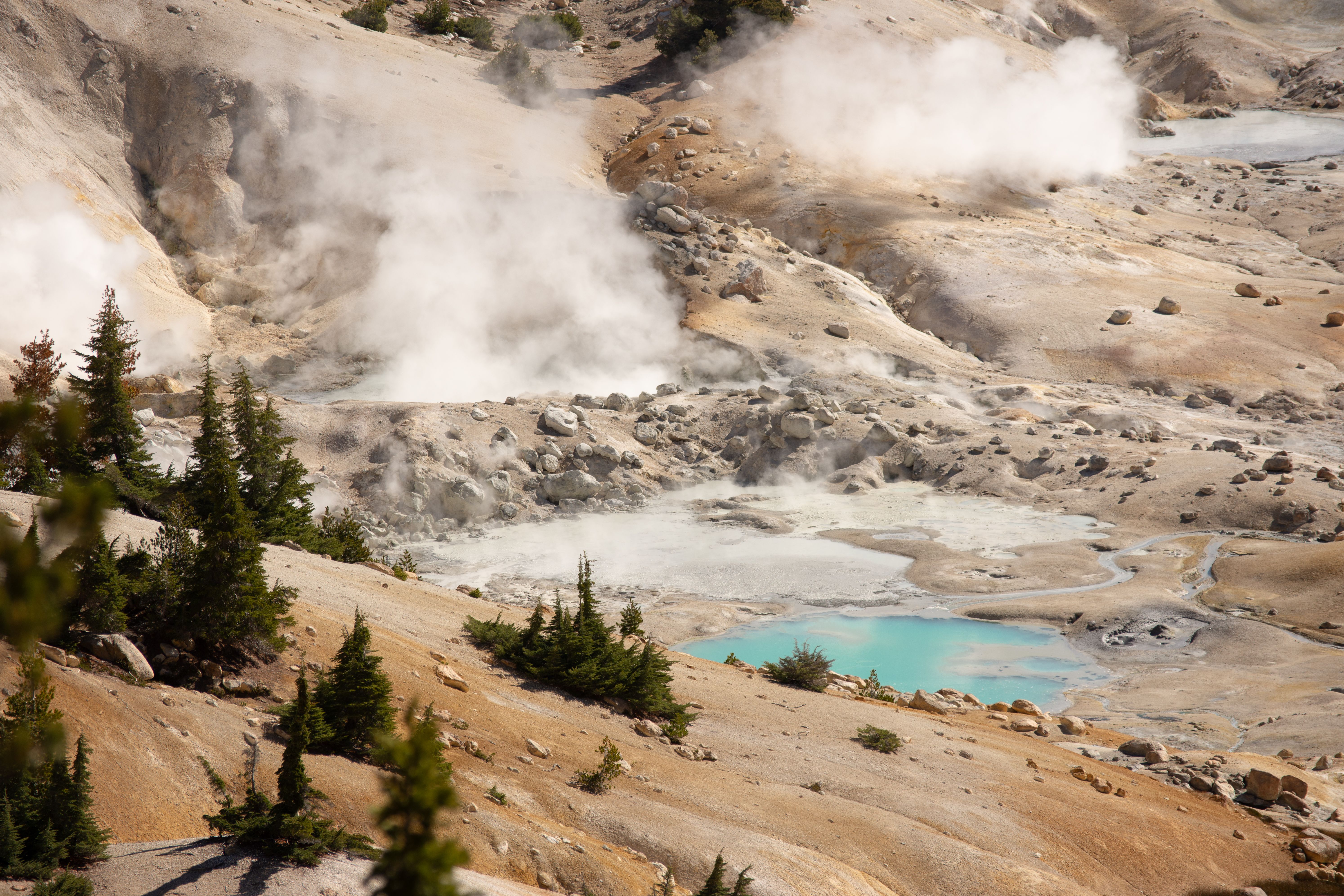 Boiling Springs in Lassen Volcanic National Park · Free Stock Photo