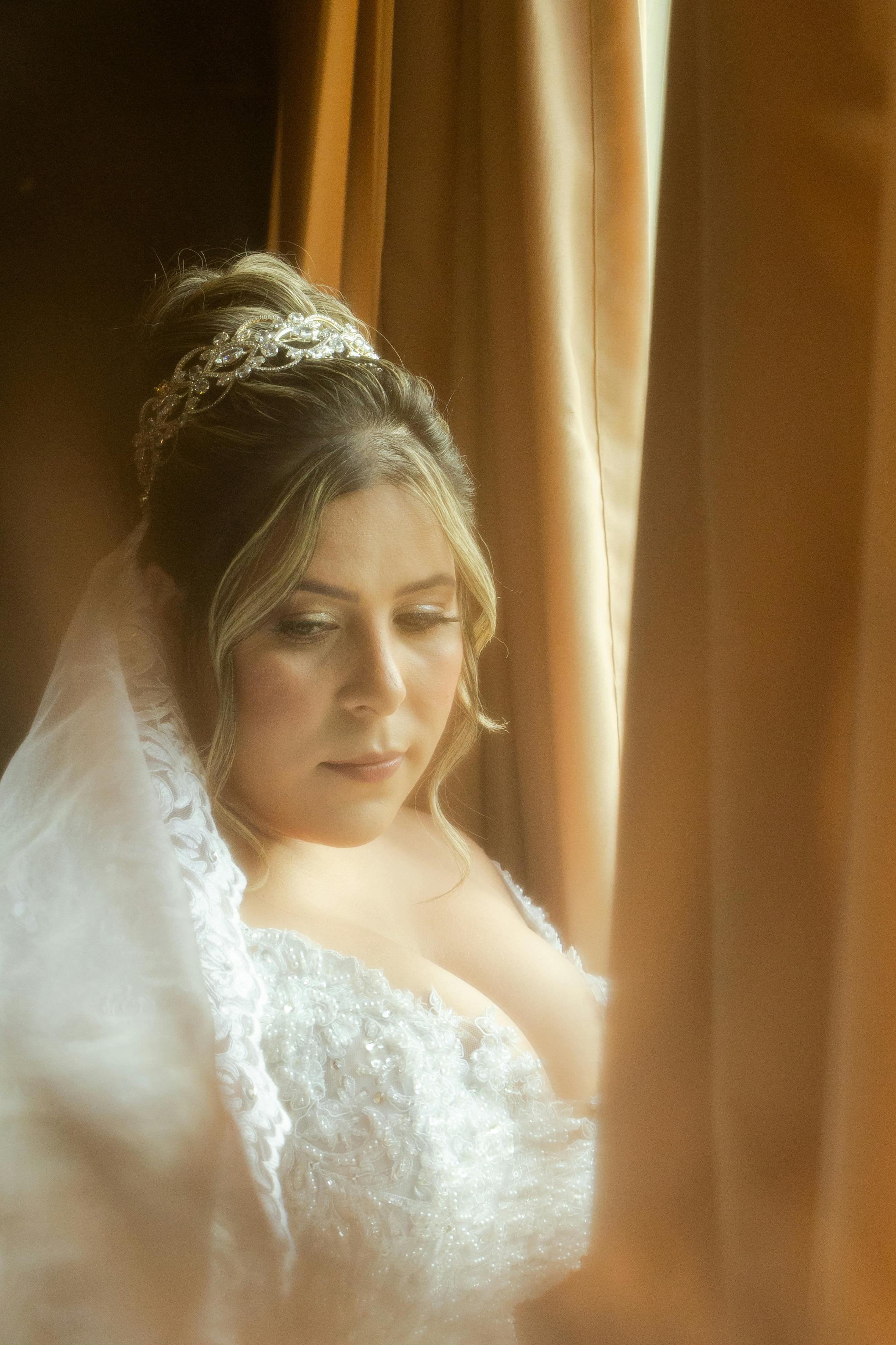 Photo of a Bride before the Wedding · Free Stock Photo