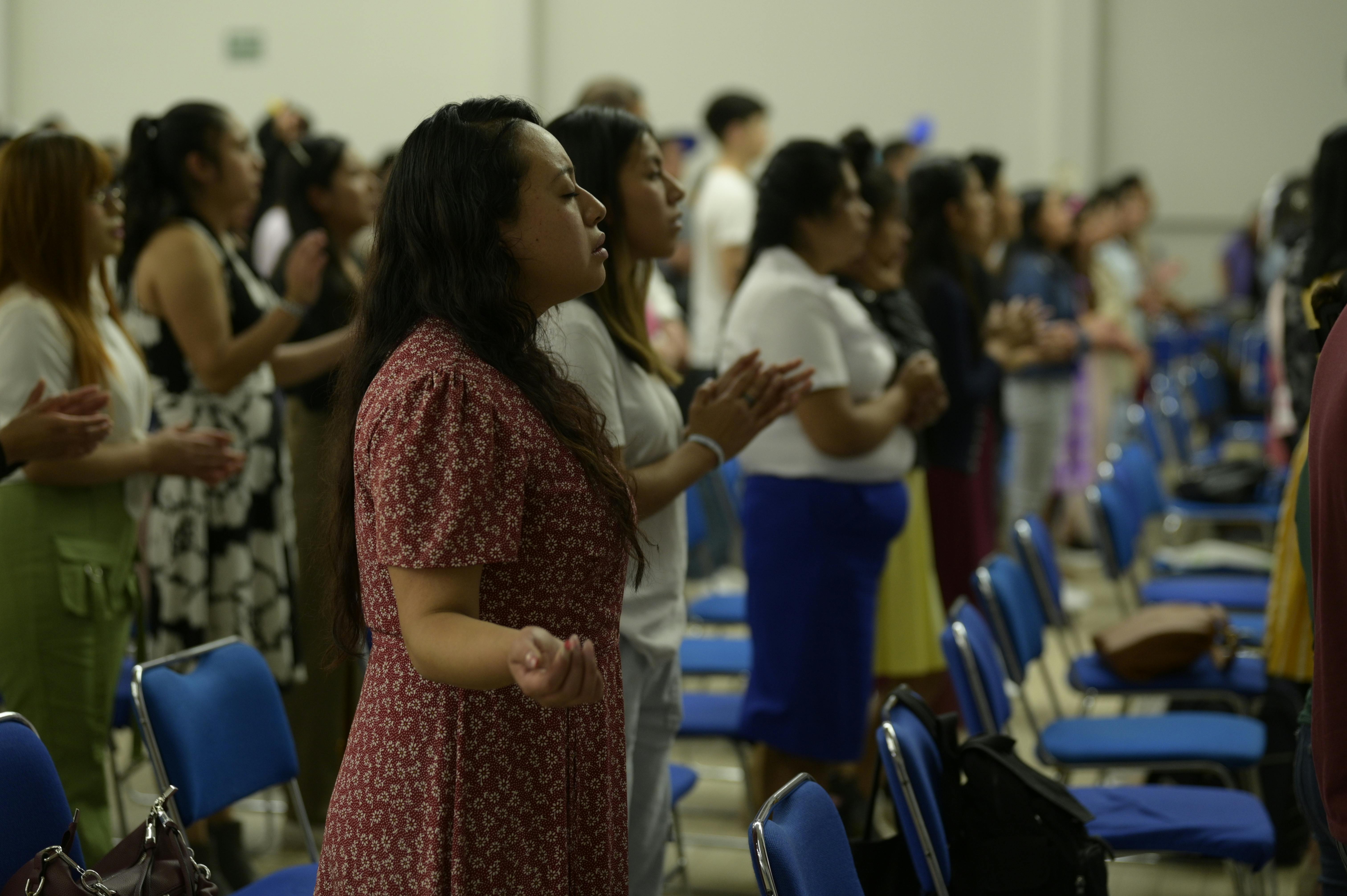 A Religious Congregation · Free Stock Photo