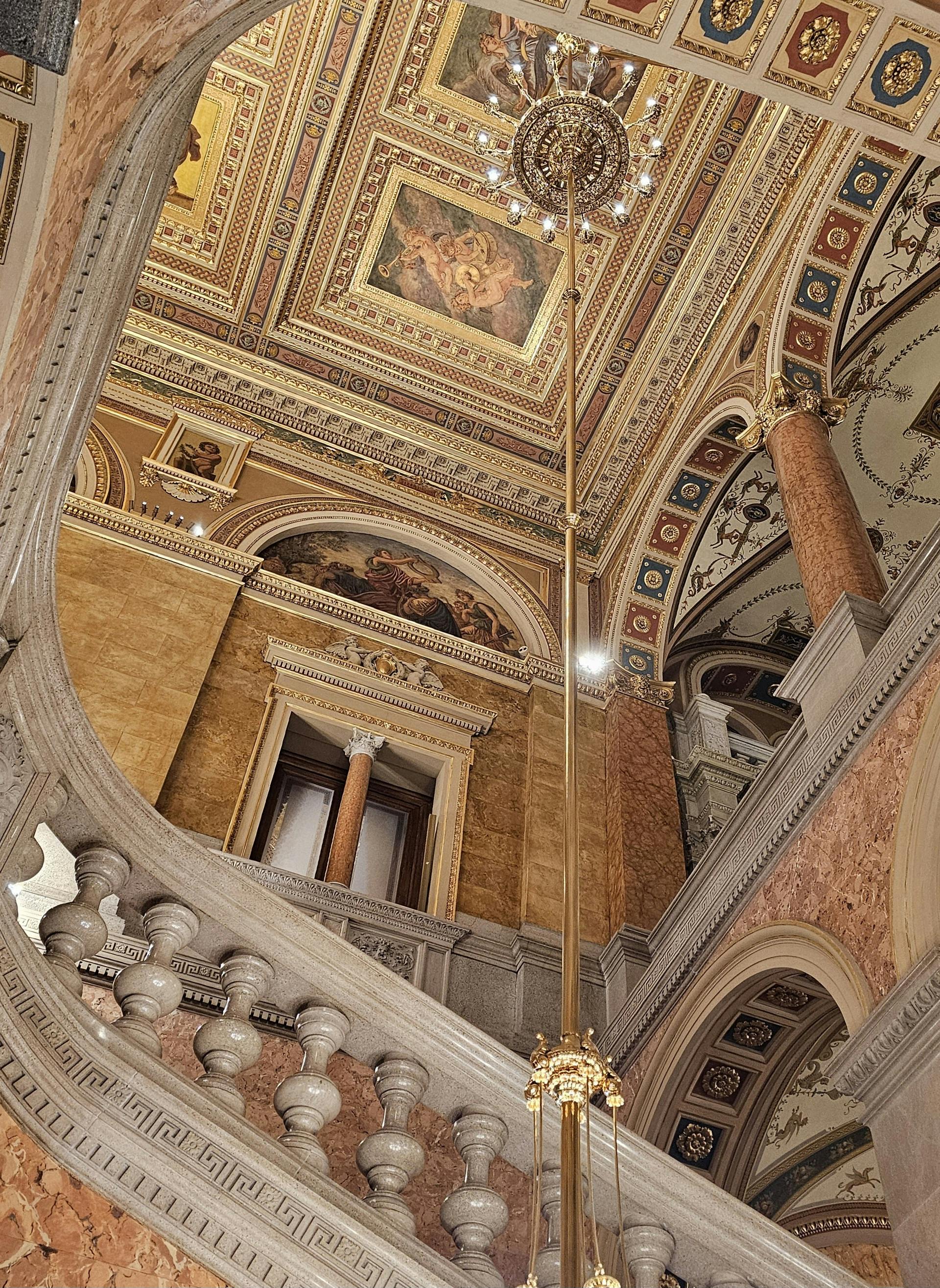 Interior of old historic building · Free Stock Photo