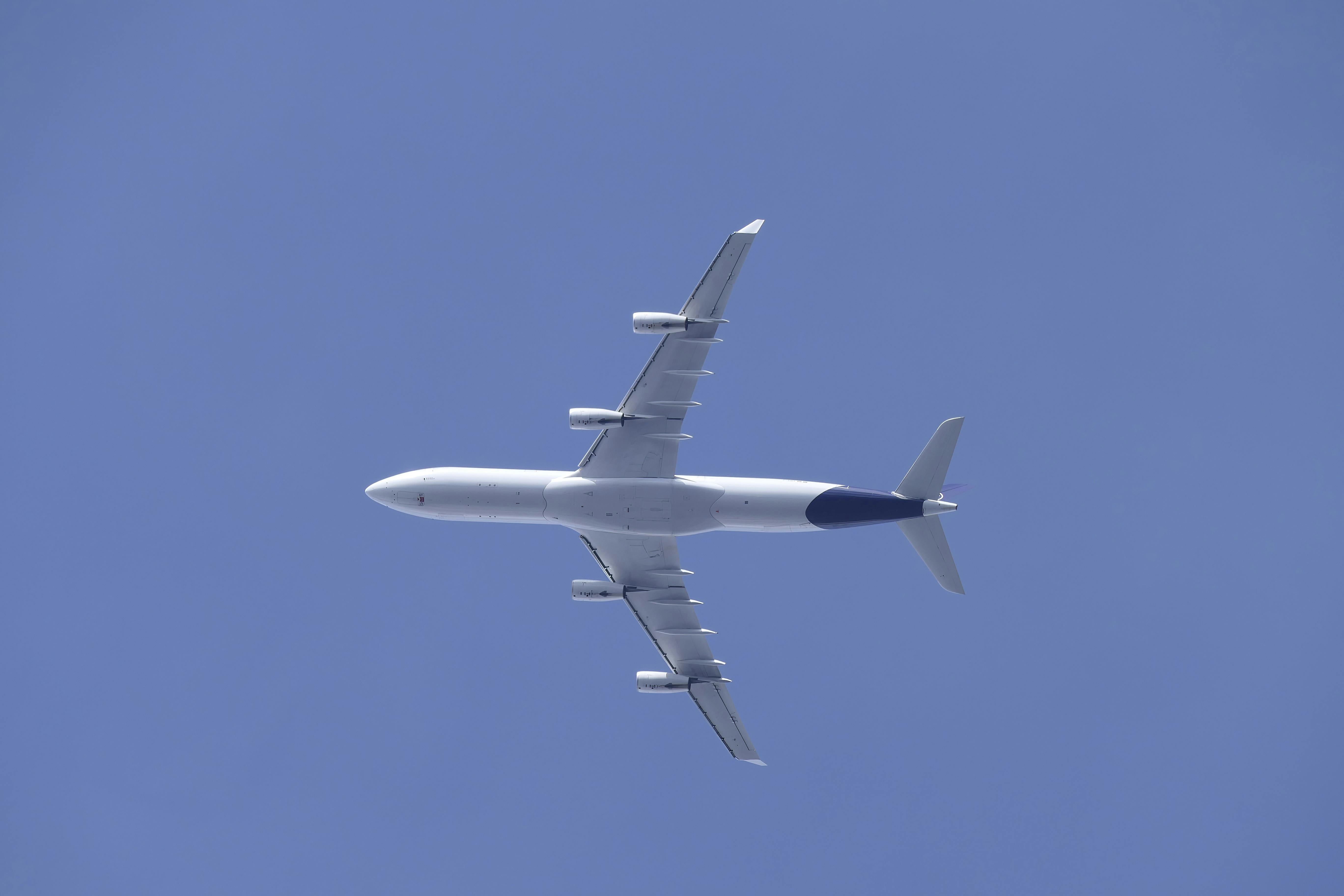 flugzeug · Free Stock Photo