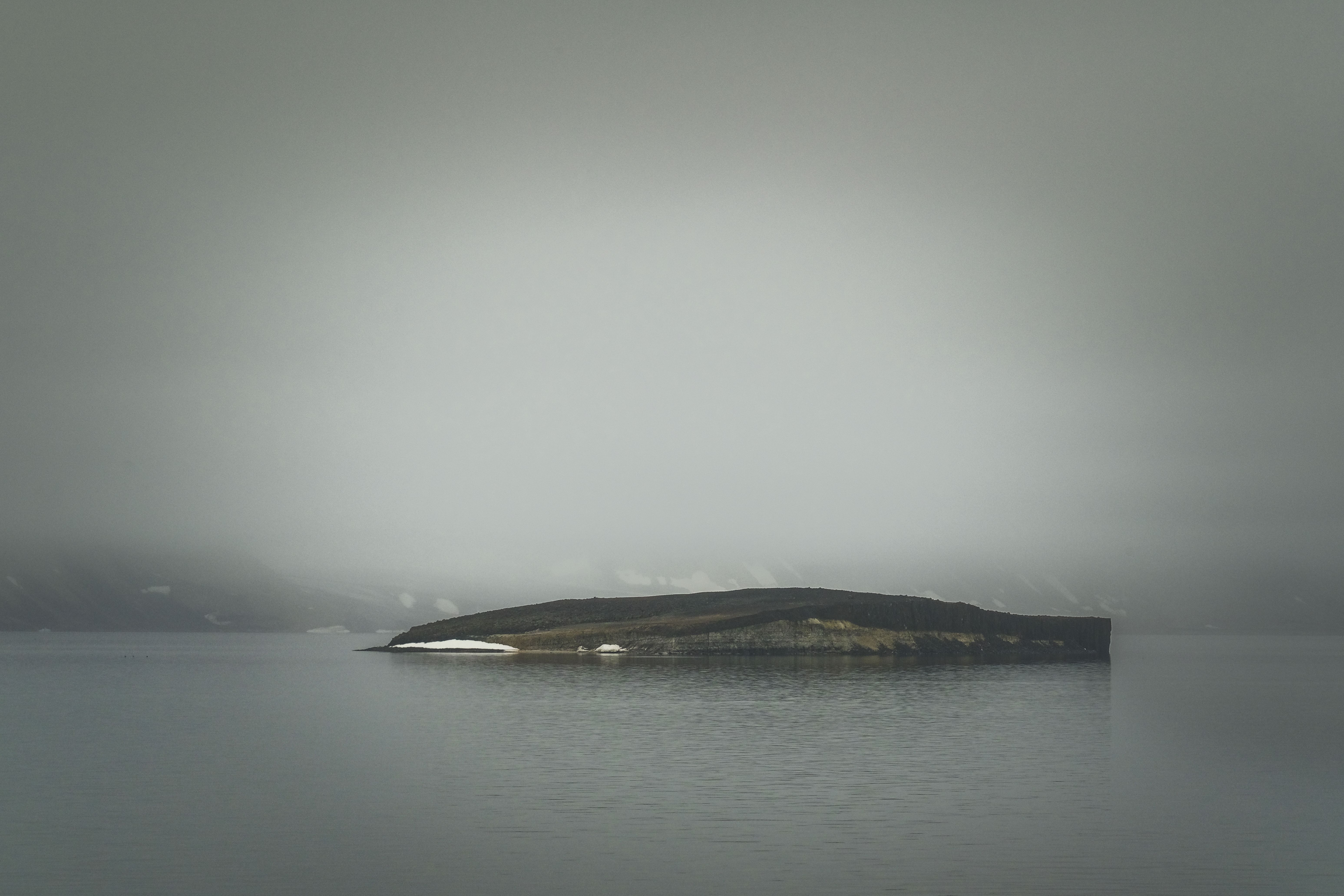 Body of Water Under Fog · Free Stock Photo