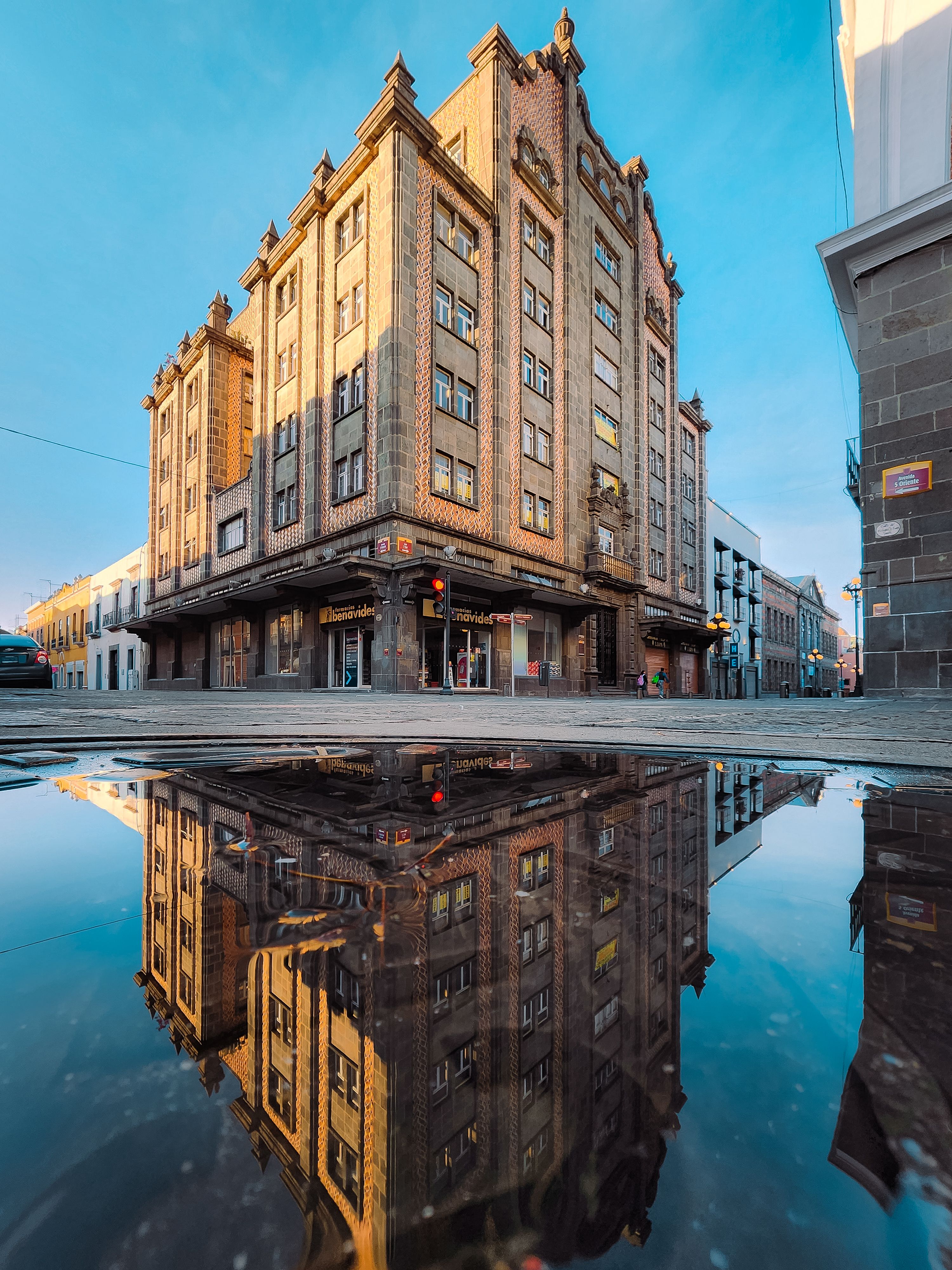 Traditional Tenement in a Puddle in Puebla · Free Stock Photo