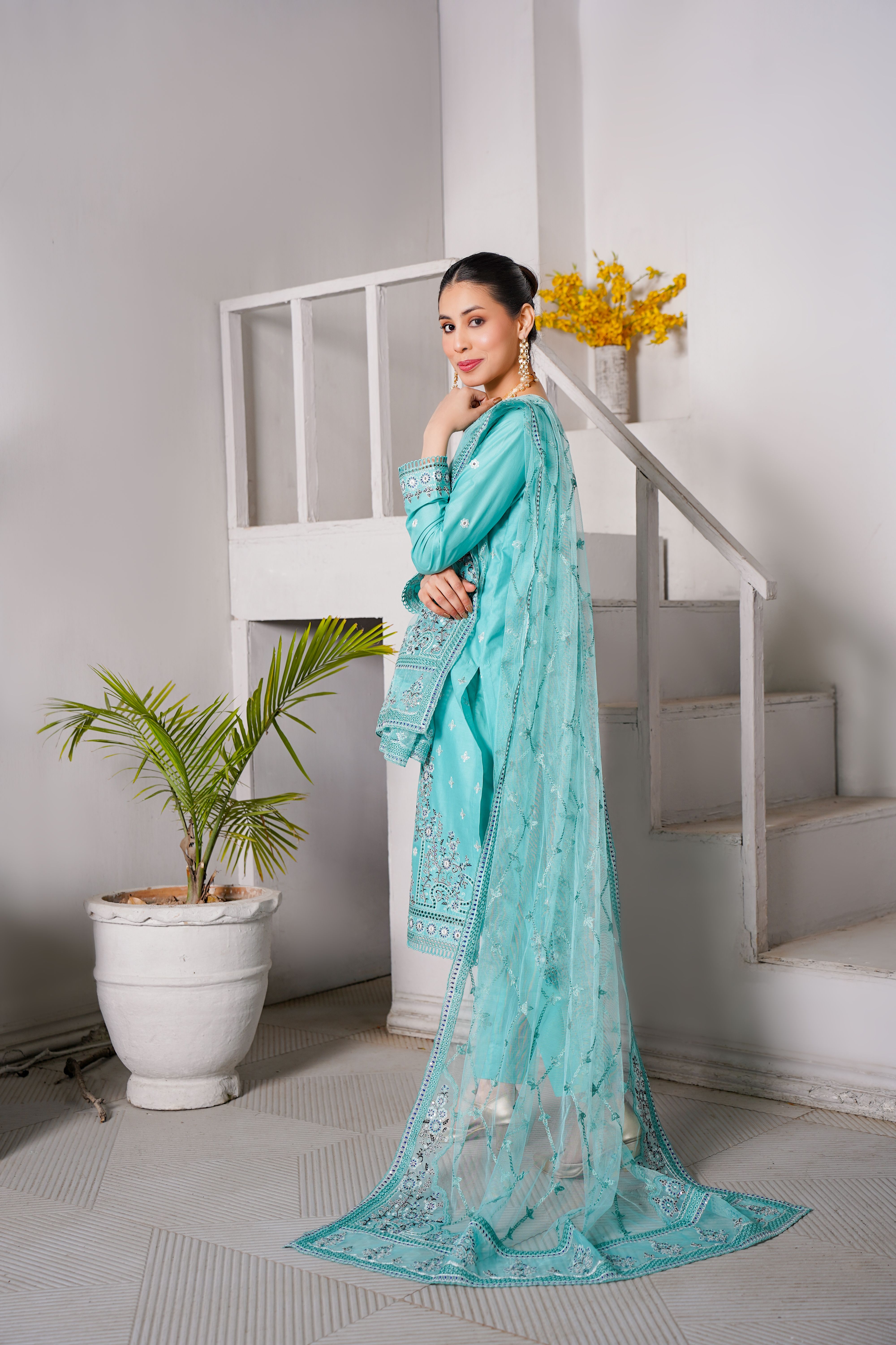 Woman Wearing Blue Sari · Free Stock Photo