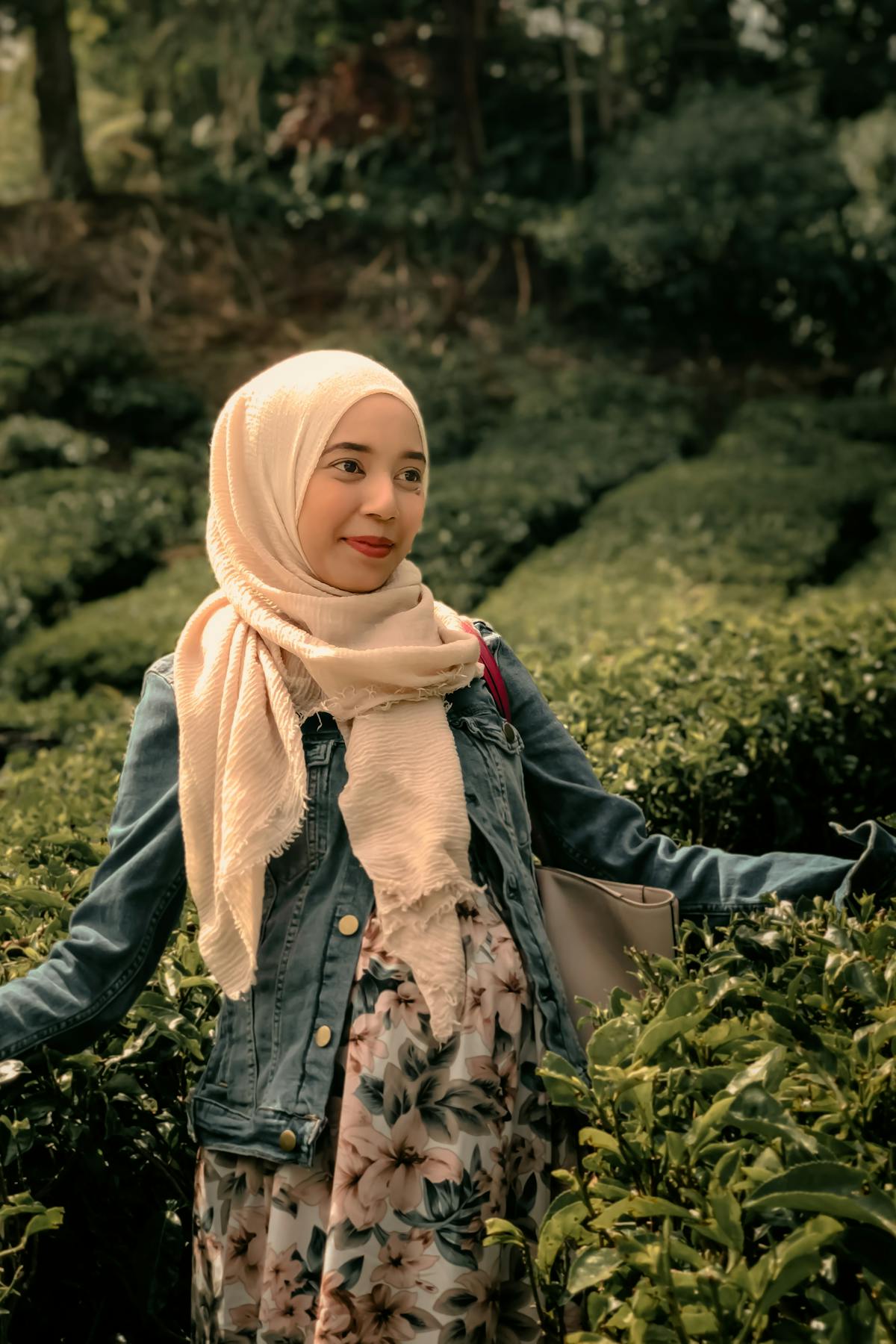 Muslim Woman Photos, Download The BEST Free Muslim Woman Stock Photos ...