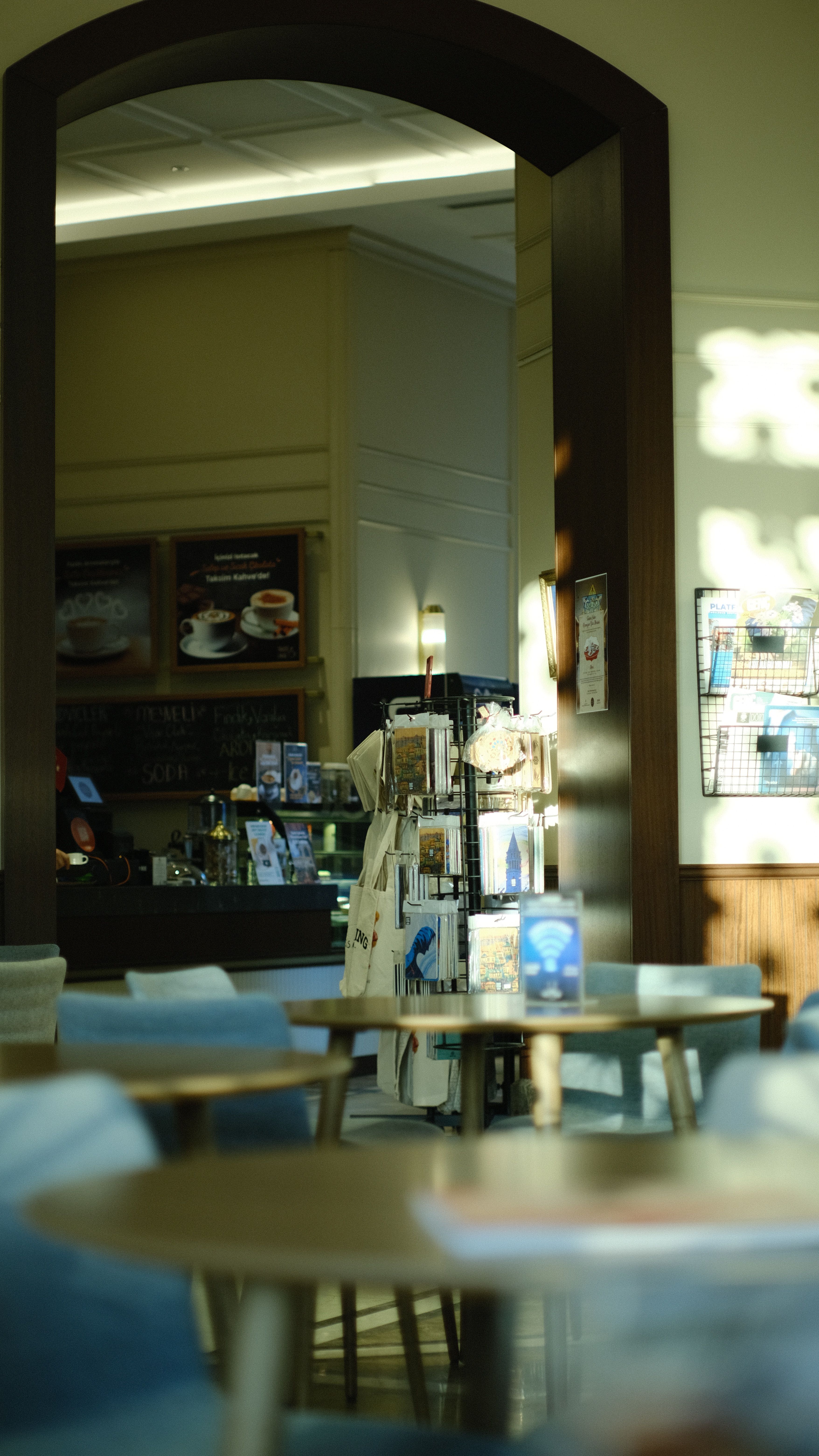 Tables at Cafe · Free Stock Photo